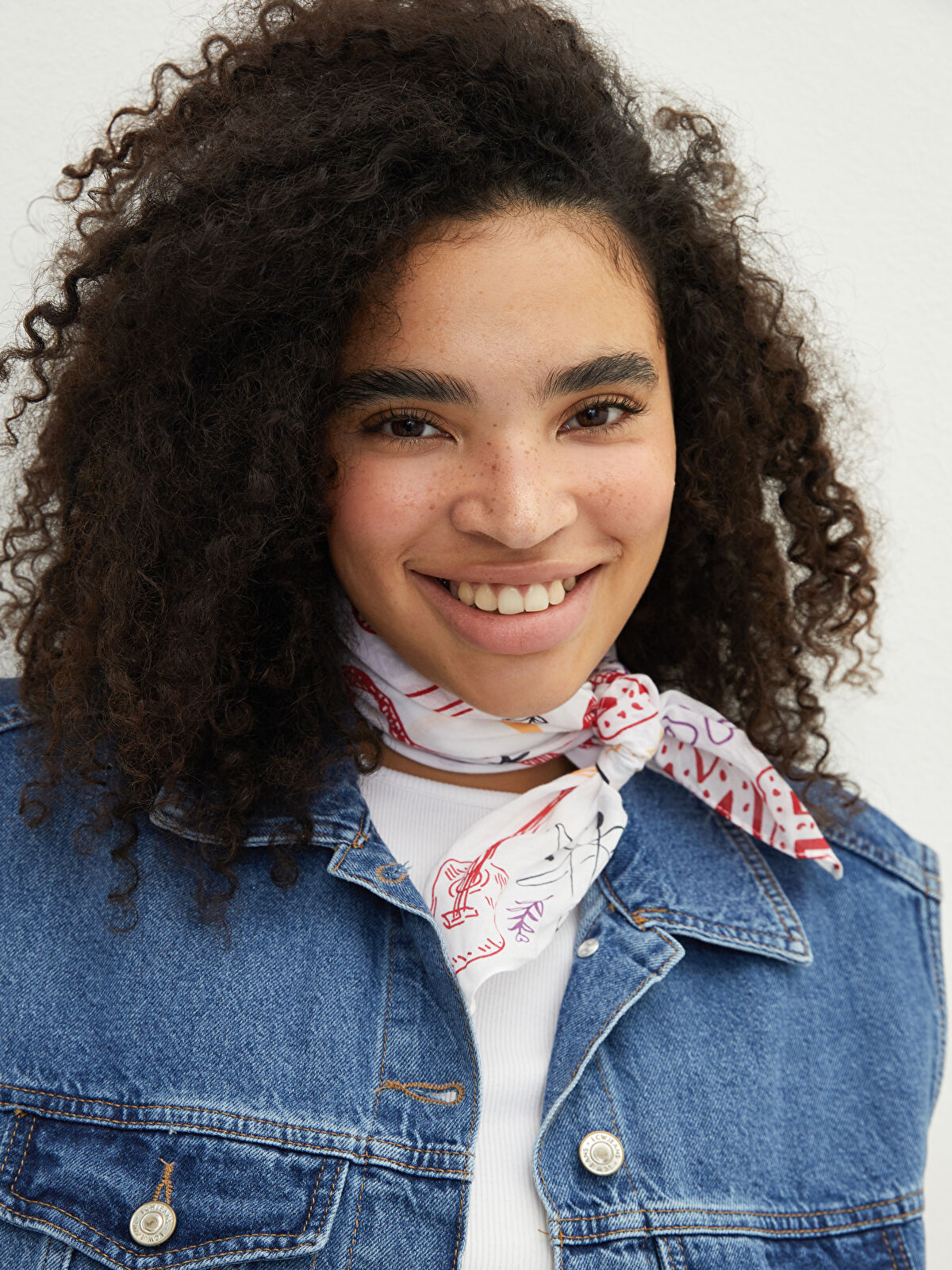 Desenli Kadın Bandana