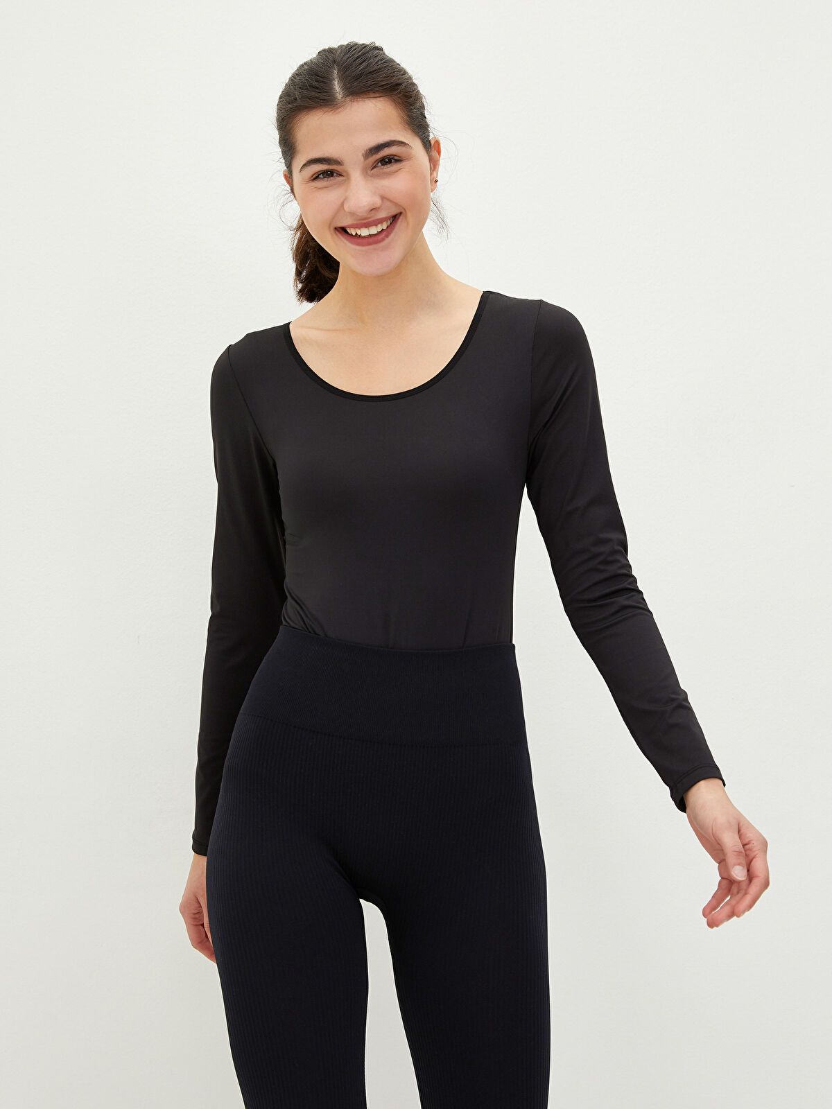 LCW DREAM U Yaka Düz Uzun Kollu Kadın İçlik Body