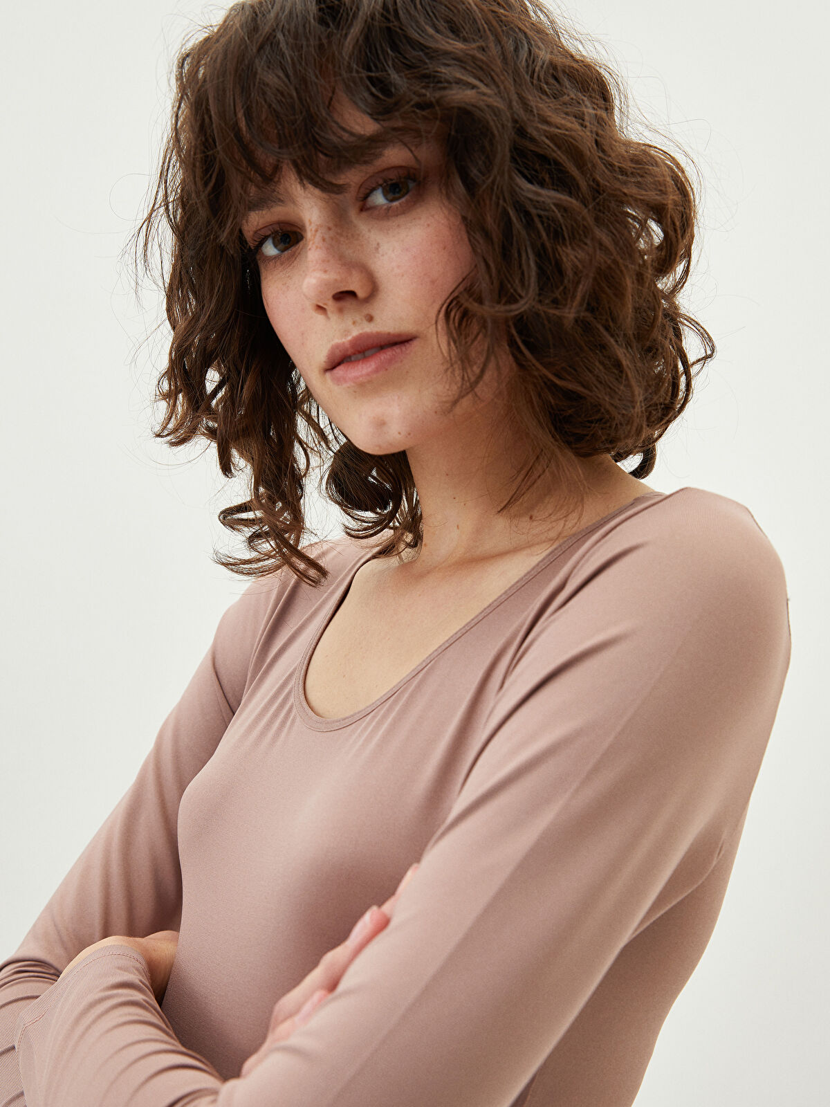 LCW DREAM U Yaka Düz Uzun Kollu Kadın İçlik Body