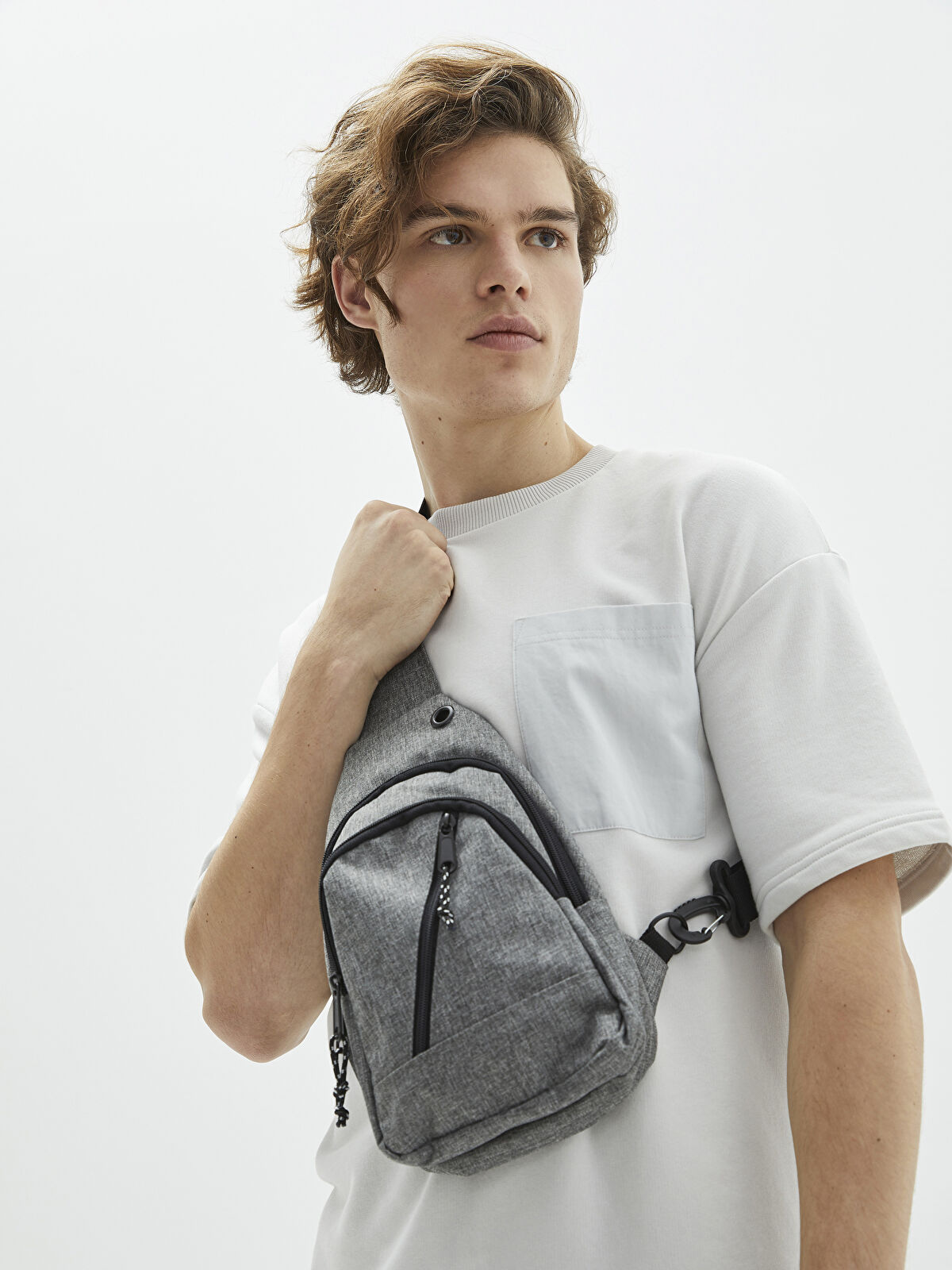 Tek Omuz Askılı Erkek Sırt ve Göğüs Çantası