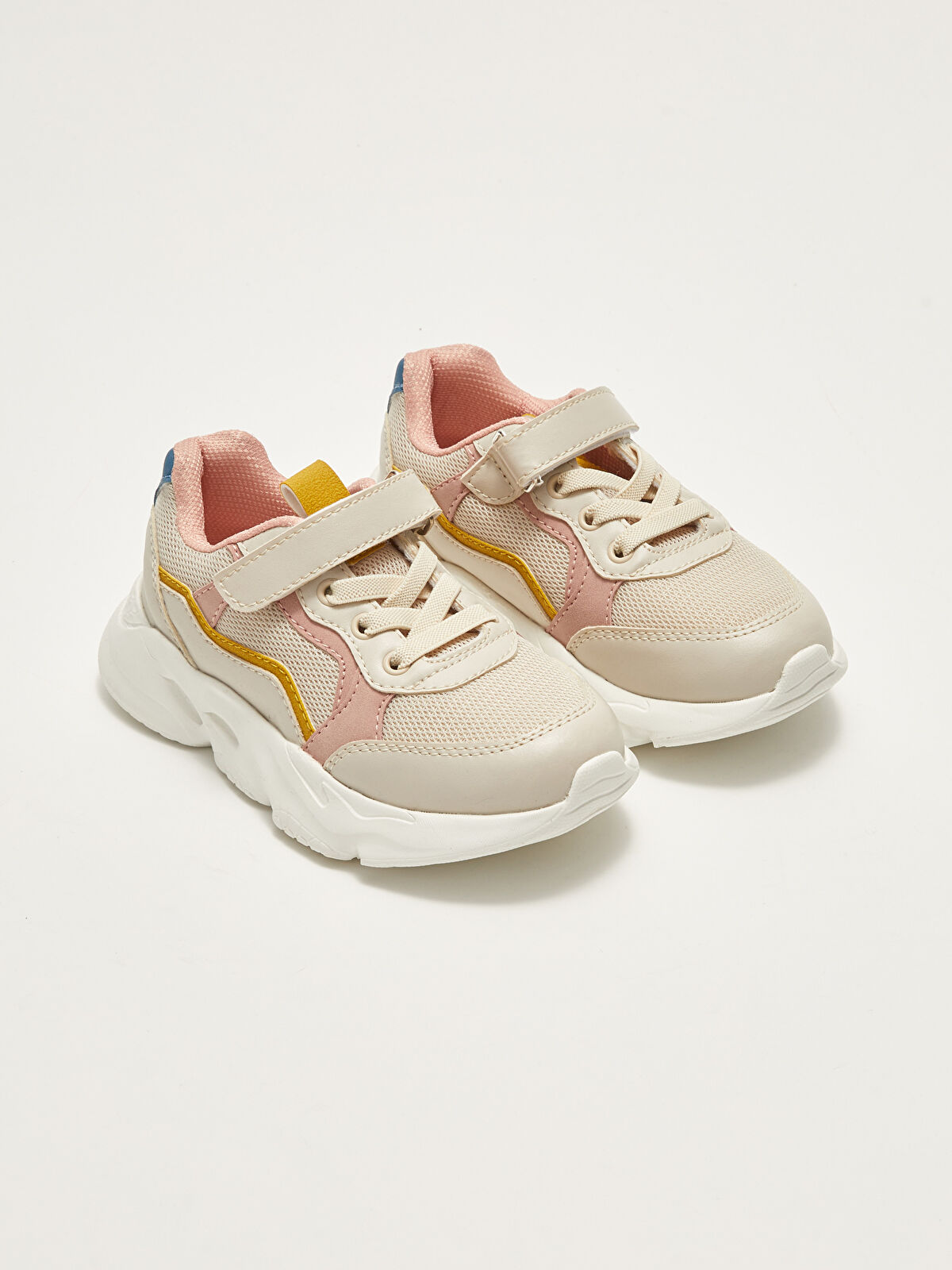 File Detaylı Kalın Taban Kız Çocuk Spor Ayakkabı