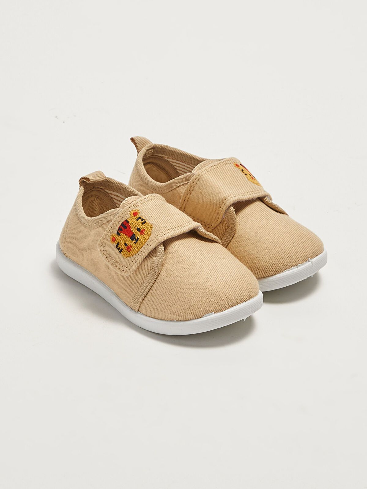 Nakış Detaylı Cırt Cırtlı Erkek Bebek Yürüme Öncesi Günlük Bez Ayakkabı