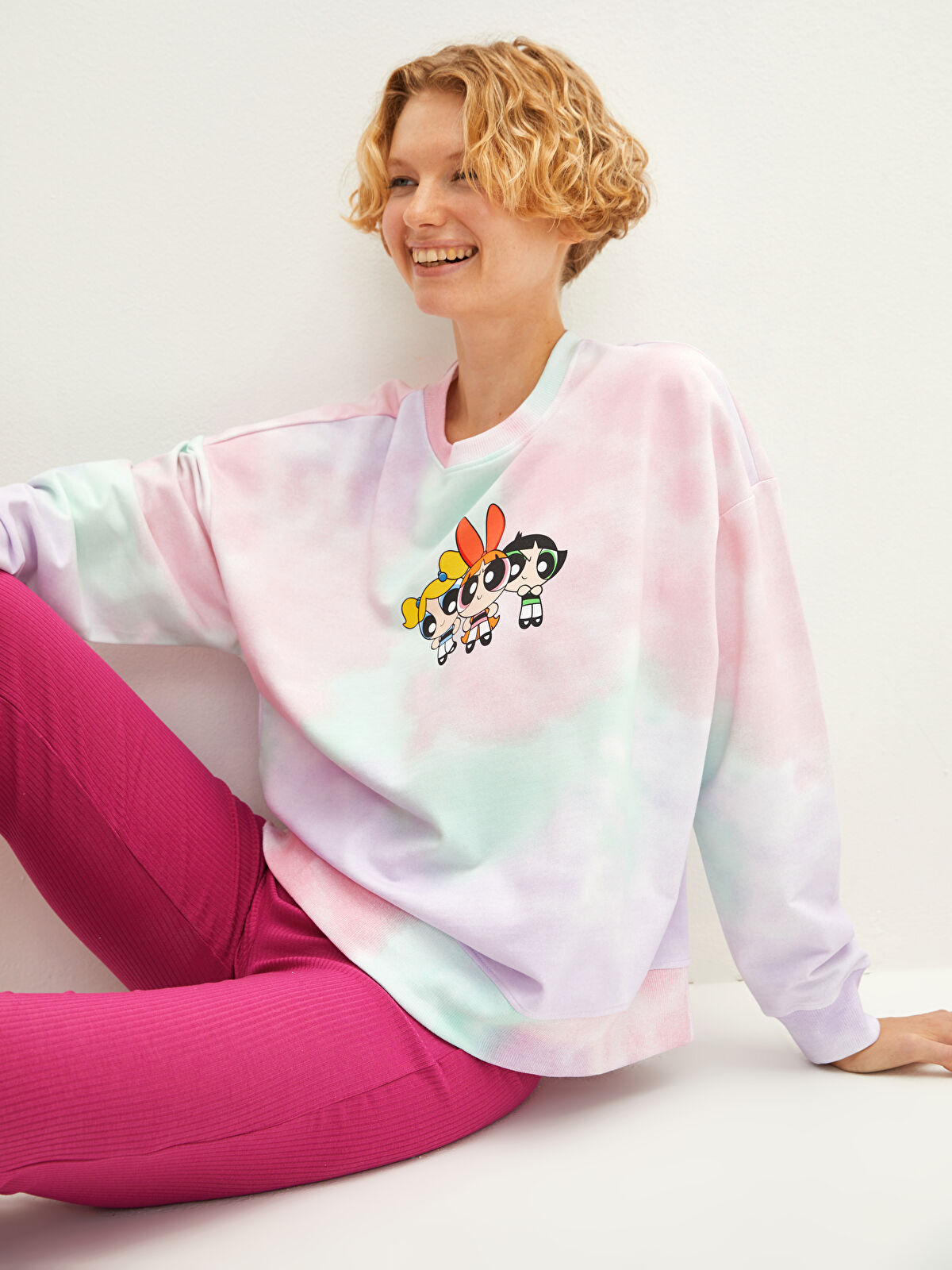 LCW CASUAL Bisiklet Yaka PowerPuff Girl Baskılı Uzun Kollu Kadın Sweatshirt LCW CASUAL Bisiklet Yaka PowerPuff Girl Baskılı Uzun Kollu Kadın Sweatshirt
