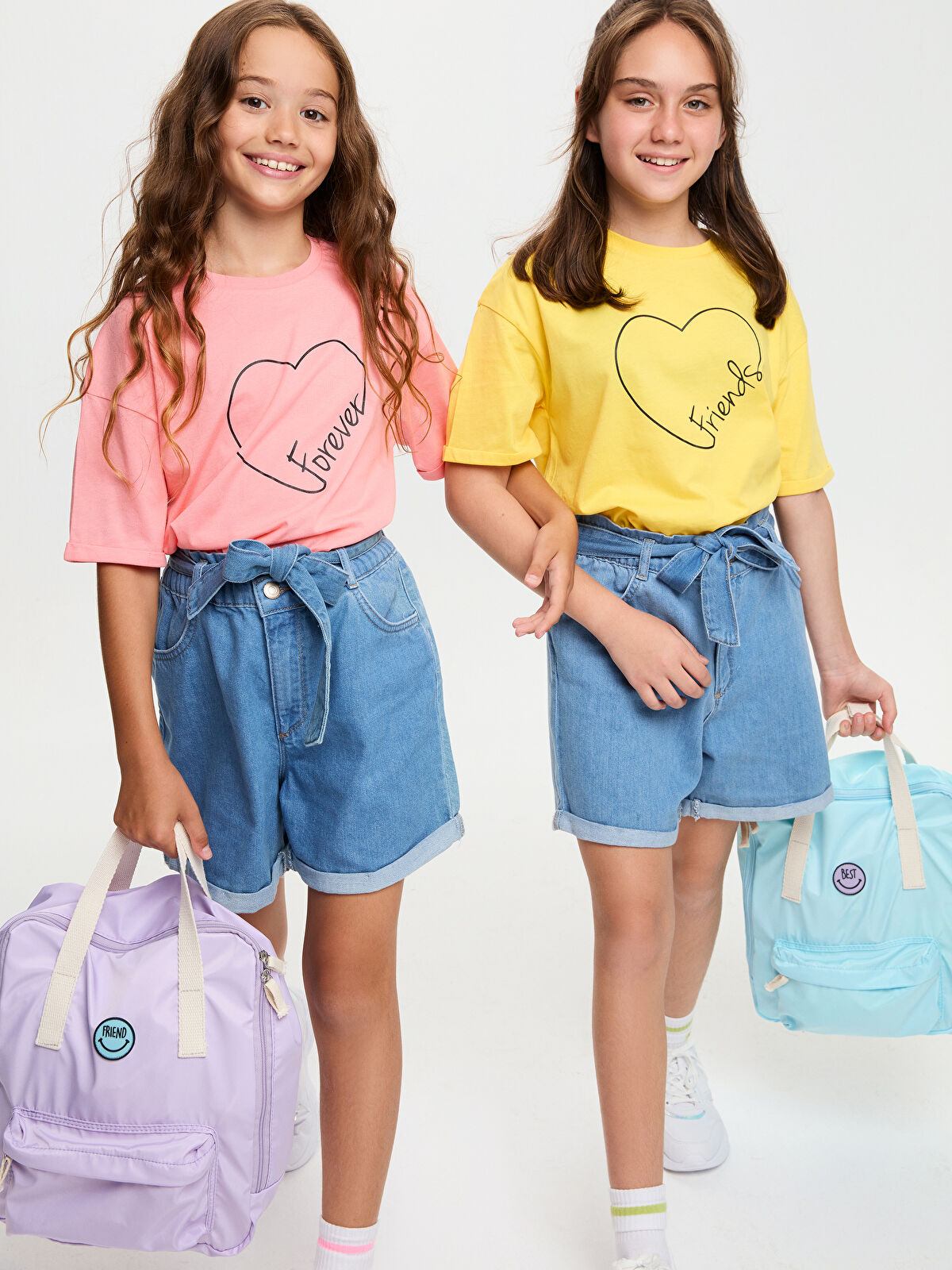 Kız Çocuk Etiket Baskılı Sırt Çantası