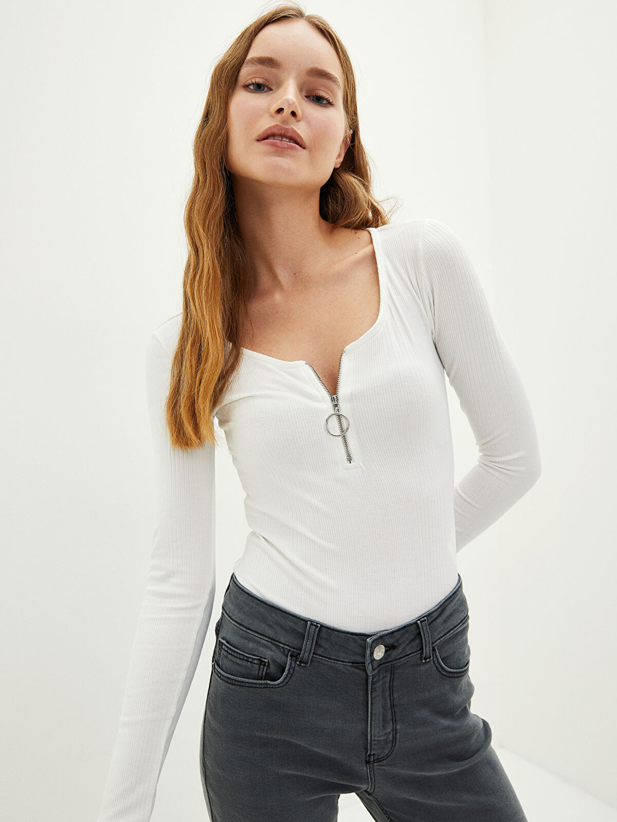 LCW CASUAL U Yaka Düz Uzun Kollu Çıt Çıtlı Kadın Bodysuit