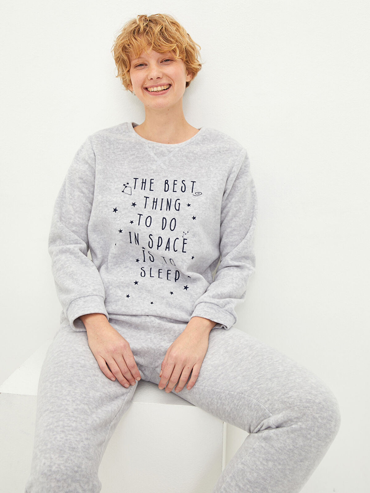 LCW DREAM Bisiklet Yaka Baskılı Uzun Kollu Polar Kadın Pijama Takımı