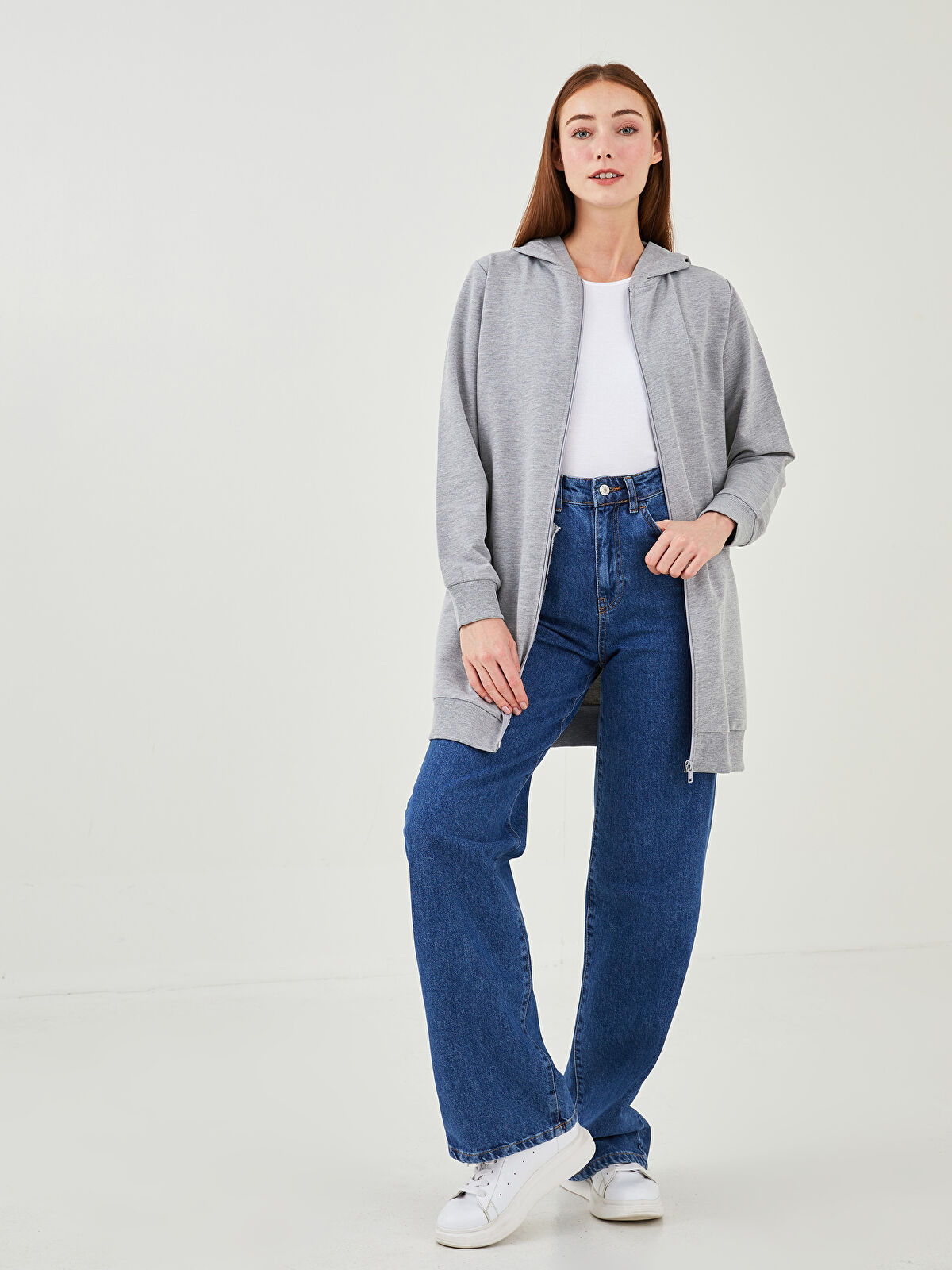 LCW BASIC Kapüşon Yaka Düz Uzun Kollu Pamuklu Kadın Spor Hırka