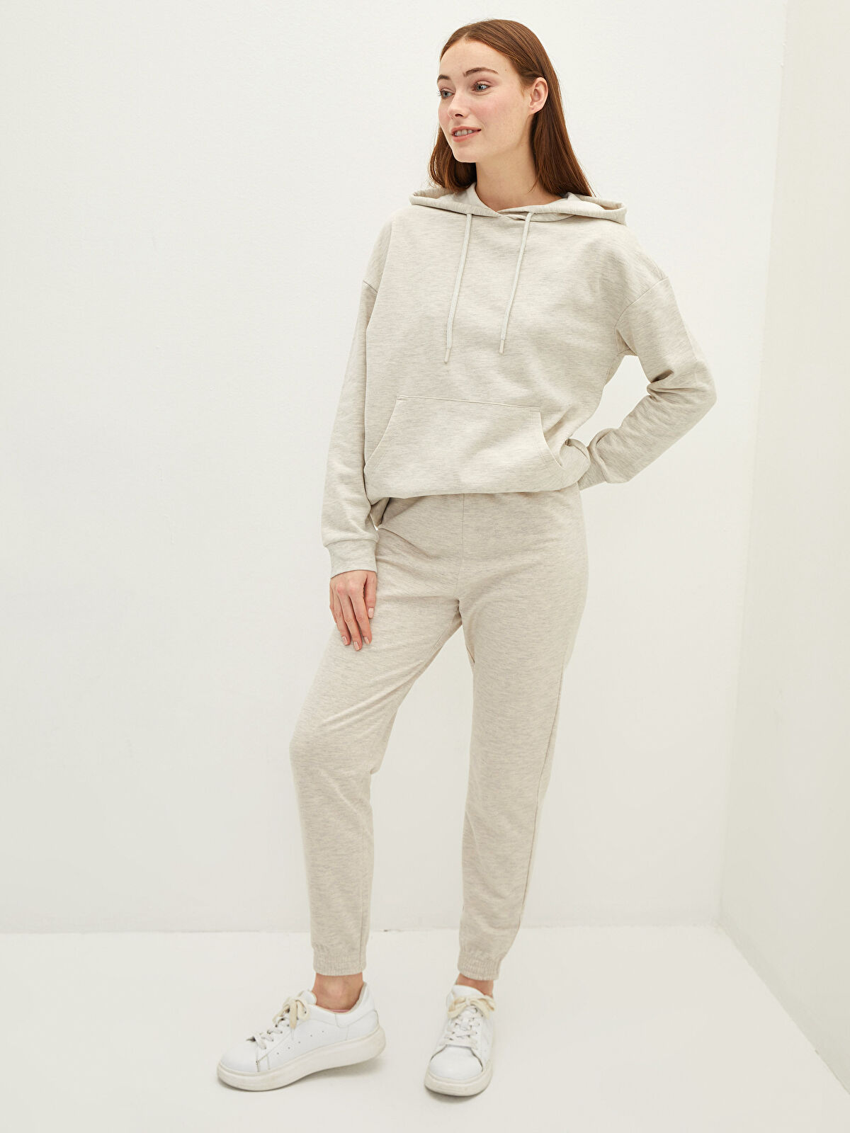 LCW BASIC Beli Lastikli Bağlama Detaylı Düz Kadın Jogger Eşofman Altı