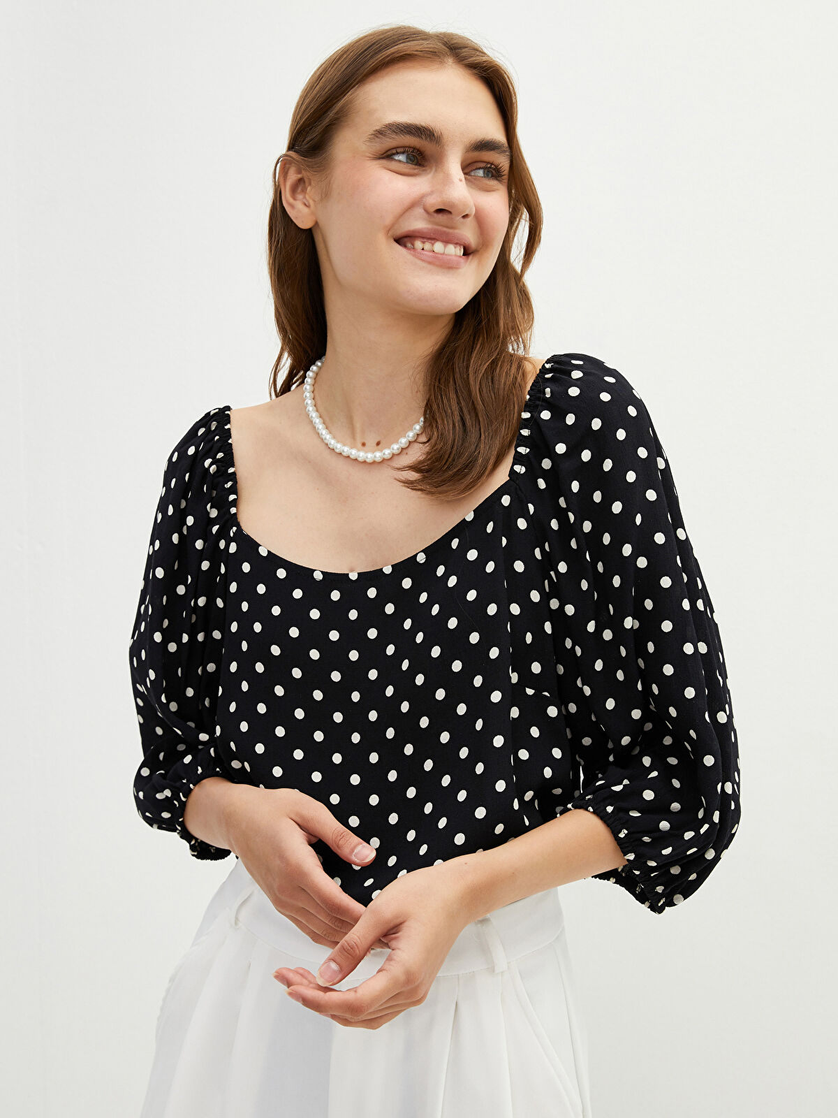 LCW CLASSIC Kare Yaka Puantiyeli Uzun Kollu Maroken Kumaş Kadın Bluz