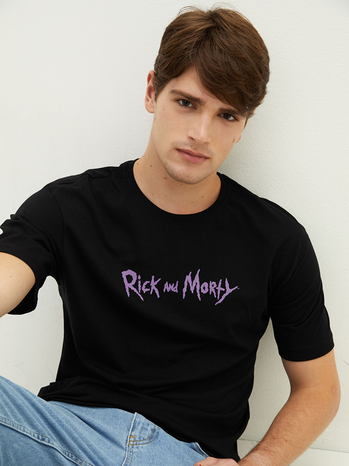 LCW CASUAL Bisiklet Yaka Kısa Kollu Rick and Morty Baskılı Penye Erkek Tişört