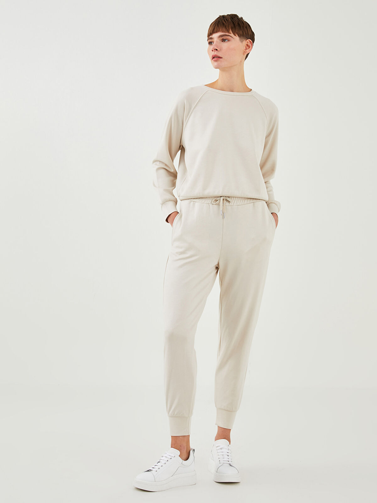 LCW VISION Yüksek Bel Cep Detaylı Kadın Jogger Eşofman Altı LCW VISION Yüksek Bel Cep Detaylı Kadın Jogger Eşofman Altı