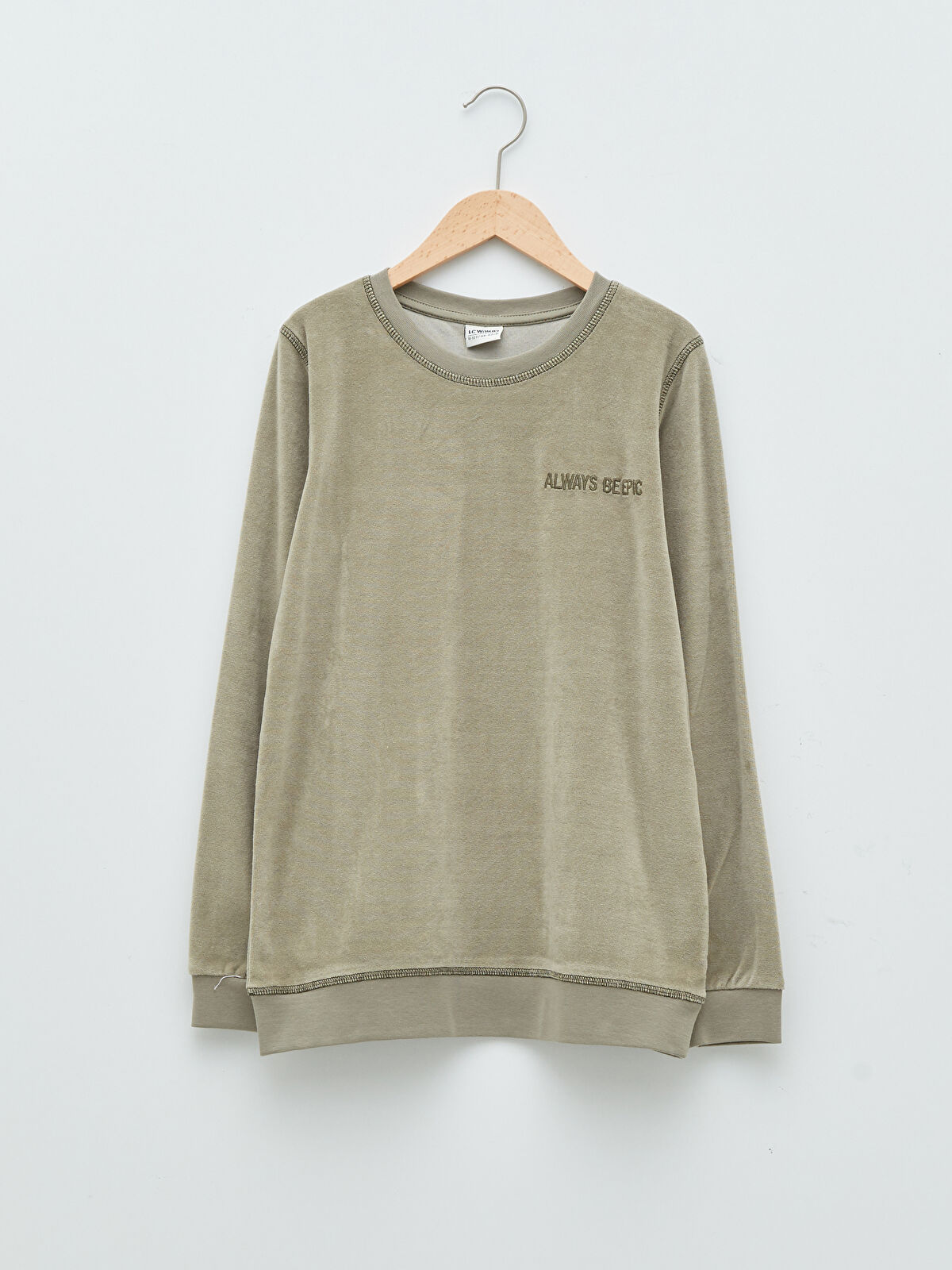 Bisiklet Yaka Nakış Detaylı Uzun Kollu Kadife Erkek Çocuk Sweatshirt