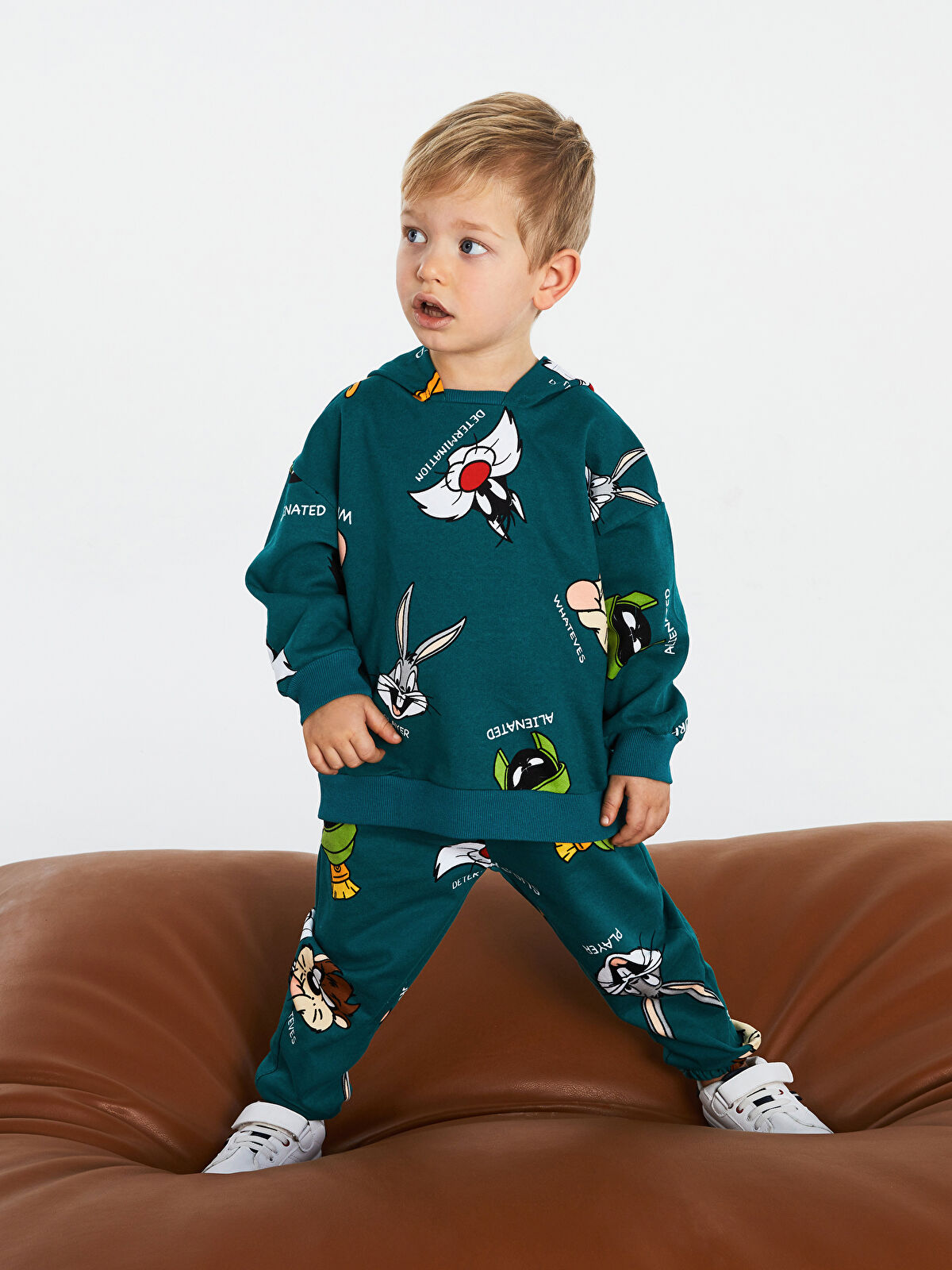 Beli Lastikli Looney Tunes Baskılı Erkek Bebek Jogger Eşofman Alt