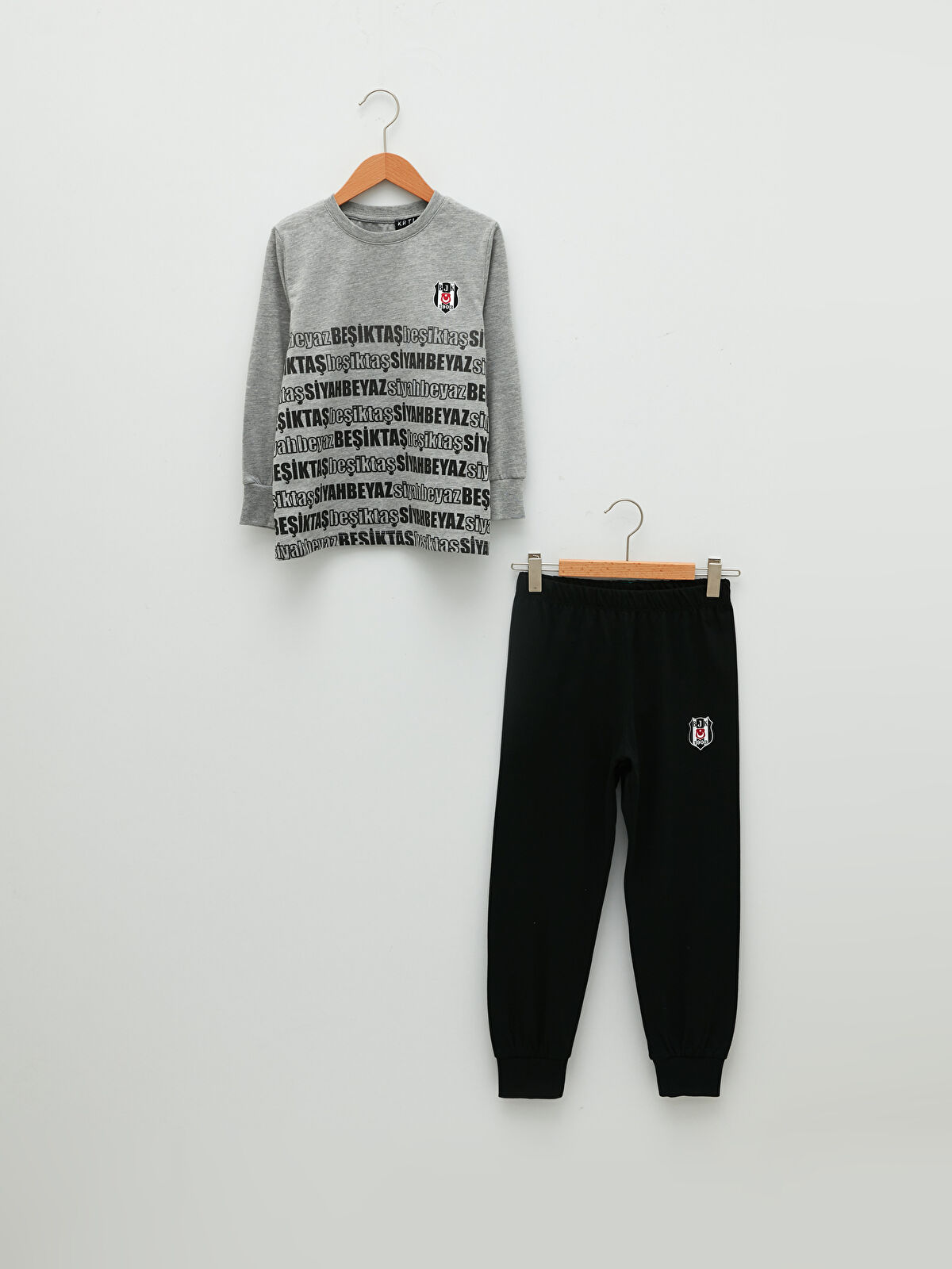 Bisiklet Yaka Beşiktaş Baskılı Uzun Kollu Erkek Çocuk Taraftar Pijama Takımı