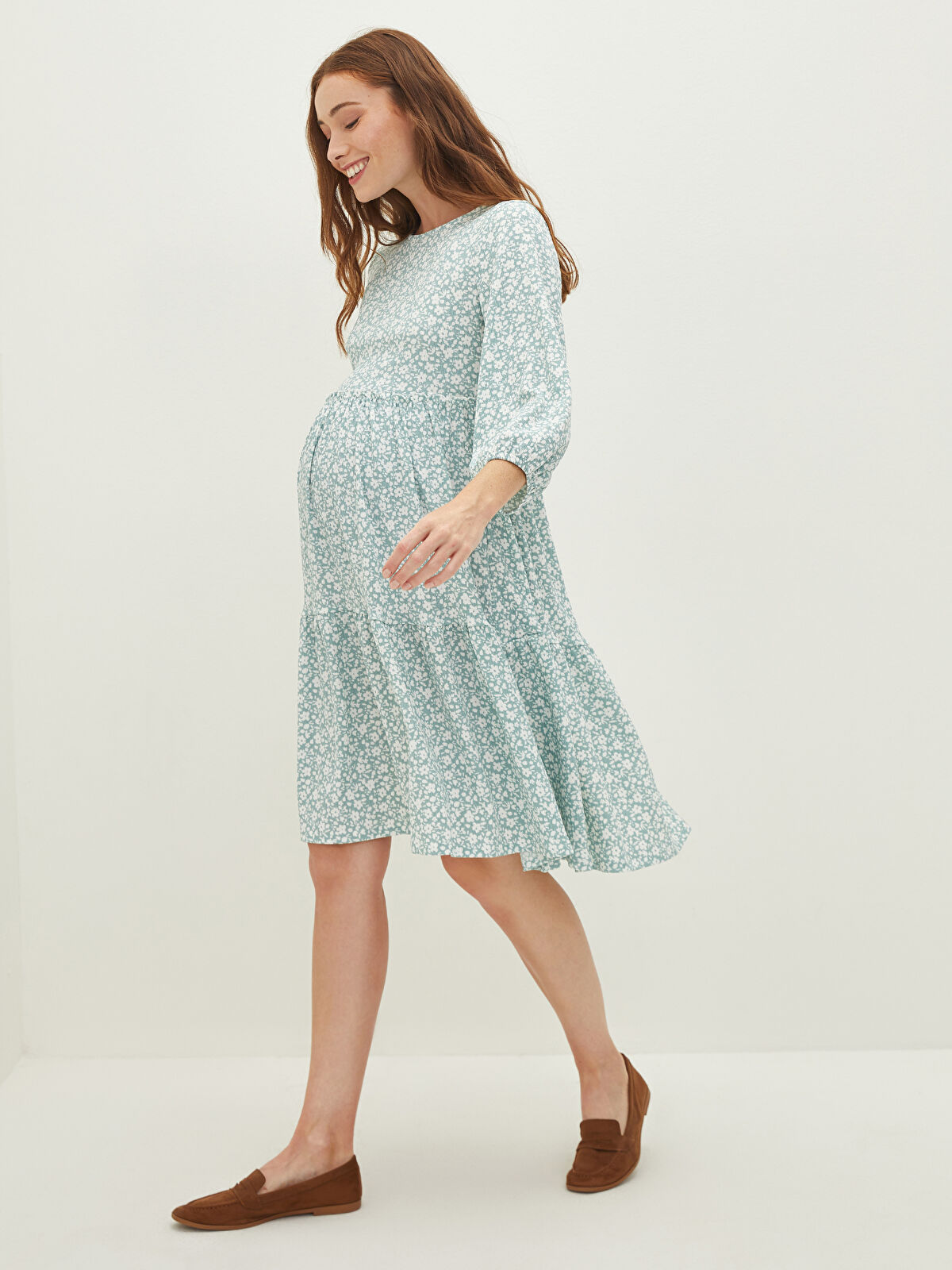 Bisiklet Yaka Çiçekli Krinkle Kumaş Hamile Elbise