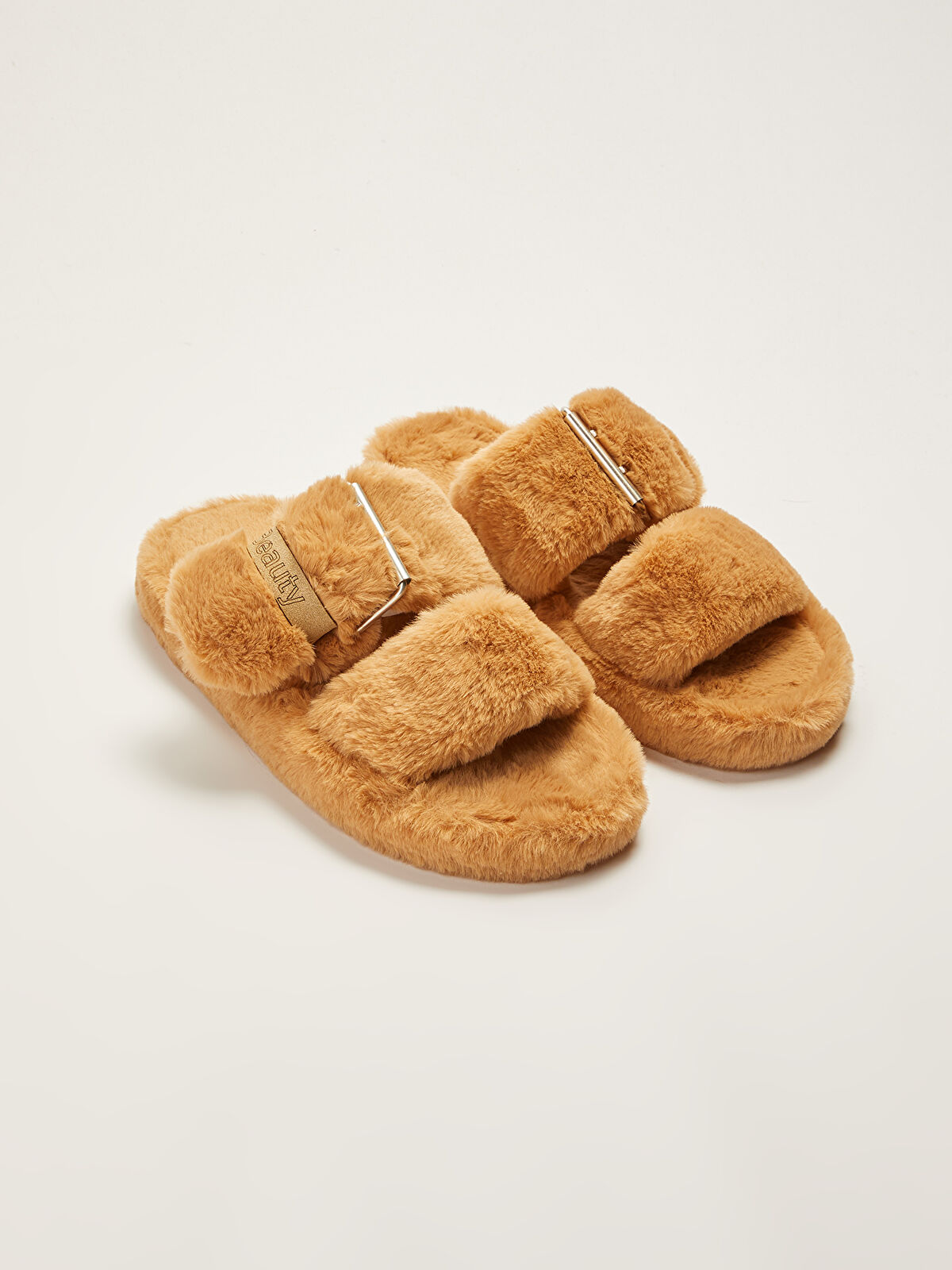 Çift Bantlı Toka Detaylı Kadın Ev Terliği