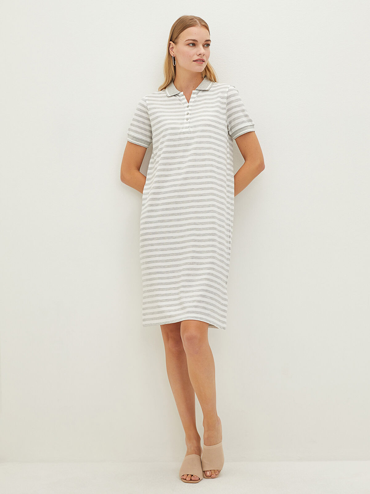 LCW CLASSIC Polo Yaka Çizgili Kısa Kollu A Kesim Pike Kumaş Kadın Elbise