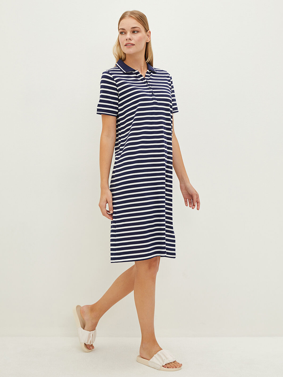 LCW CLASSIC Polo Yaka Çizgili Kısa Kollu A Kesim Pike Kumaş Kadın Elbise