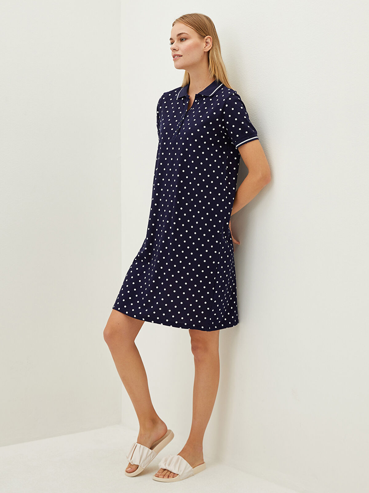 LCW CLASSIC Polo Yaka Puantiyeli Kısa Kollu Pamuklu Kadın Elbise
