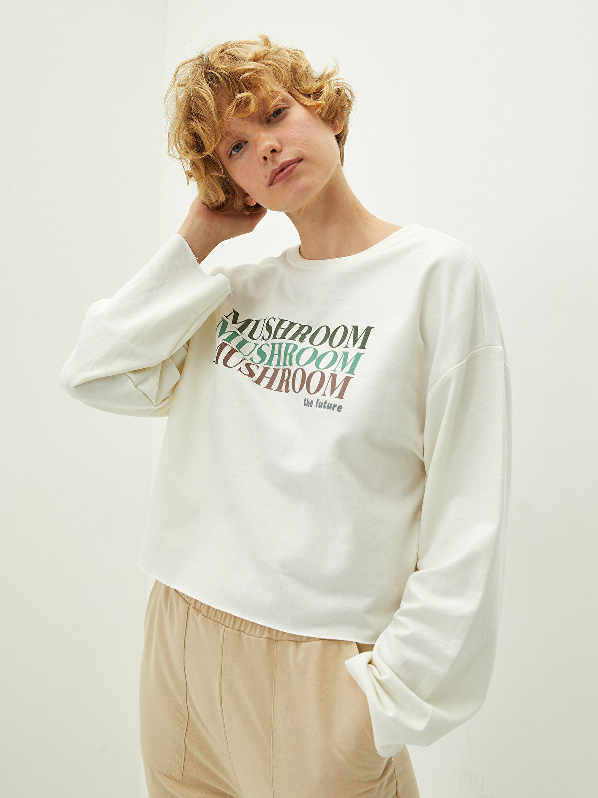 LCW GREEN Bisiklet Yaka Baskılı Uzun Kollu Kadın Sweatshirt