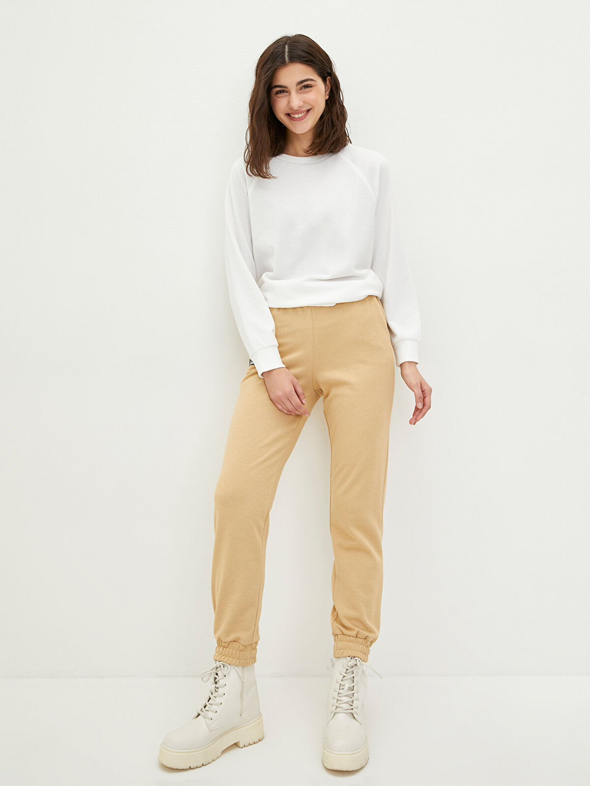 LCW CASUAL Beli Lastikli Slogan Baskılı Cep Detaylı Kadın Jogger Eşofman Altı