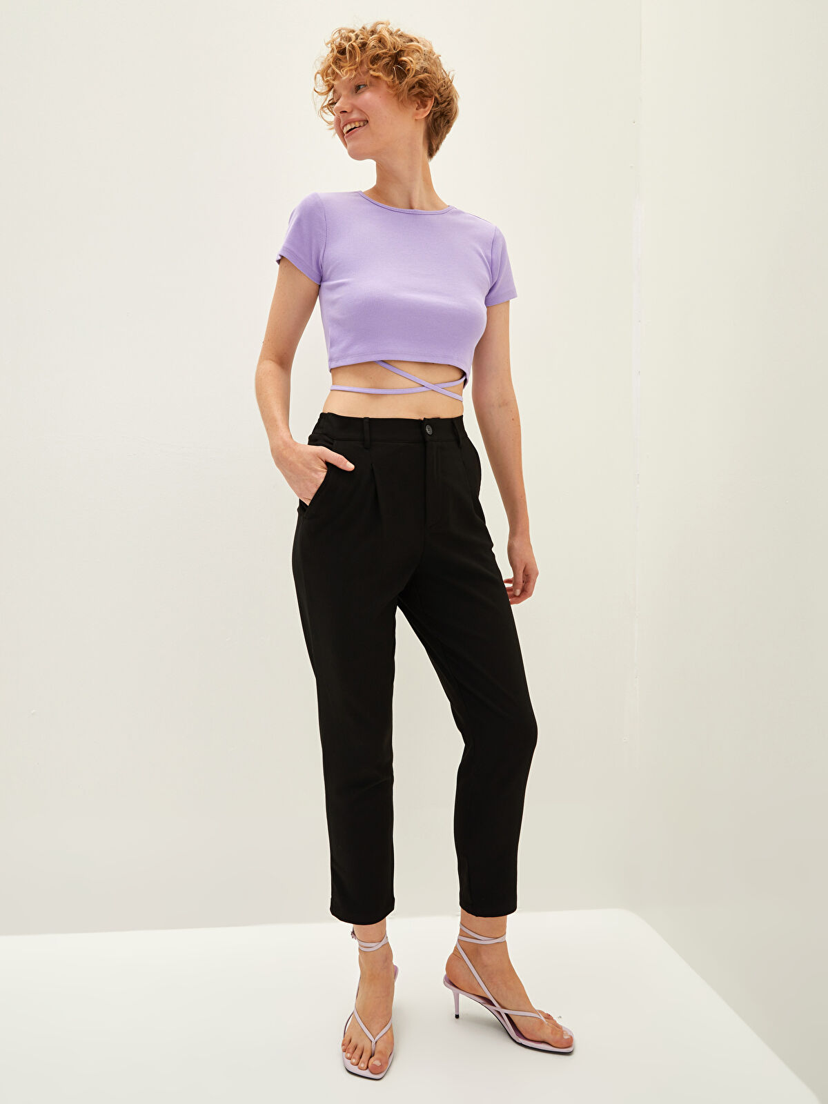 LCW CASUAL Bol Fit Cep Detaylı Bilek Boy Kadın Pantolon