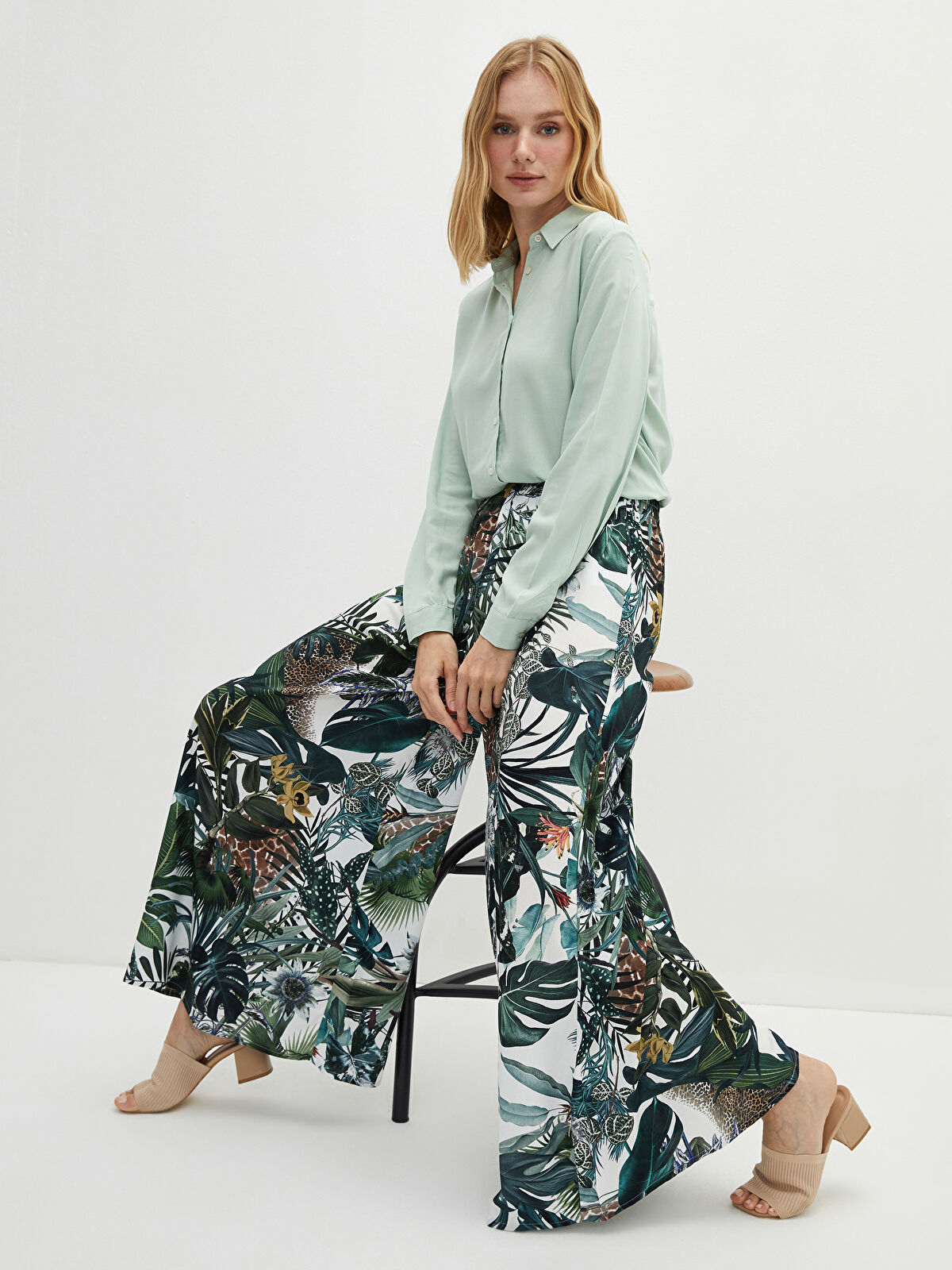 LCW CLASSIC Beli Lastikli Desenli Viskon Kadın Pantolon Etek