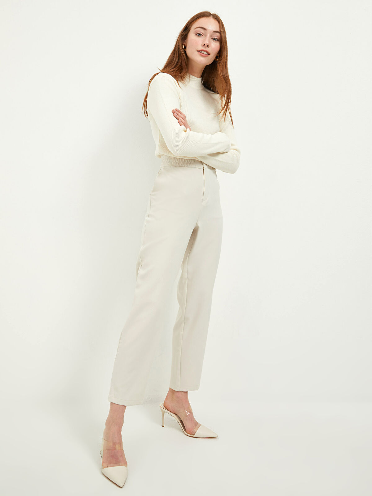 LCW CLASSIC Beli Lastikli Standart Fit Cep Detaylı Kadın Pantolon