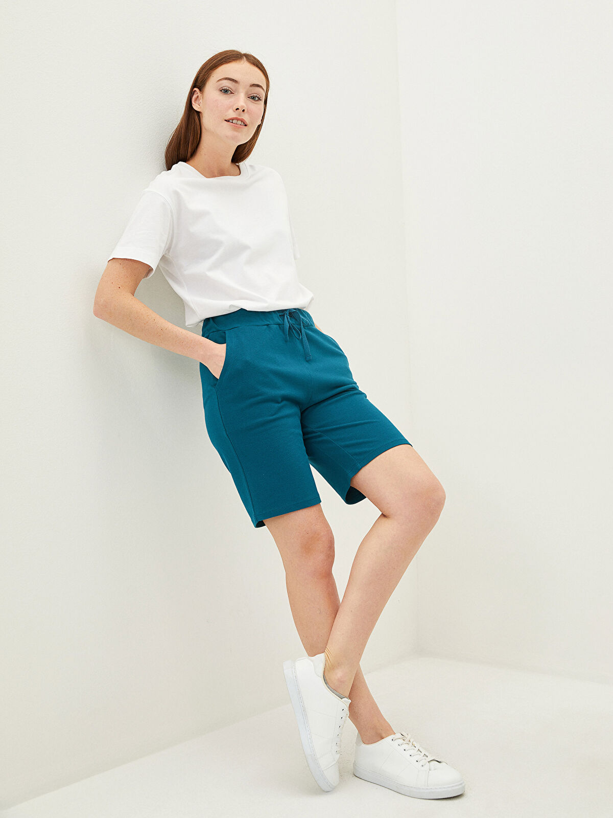 LCW BASIC Beli Lastikli Cep Detaylı Pike Kumaş Kadın Şort