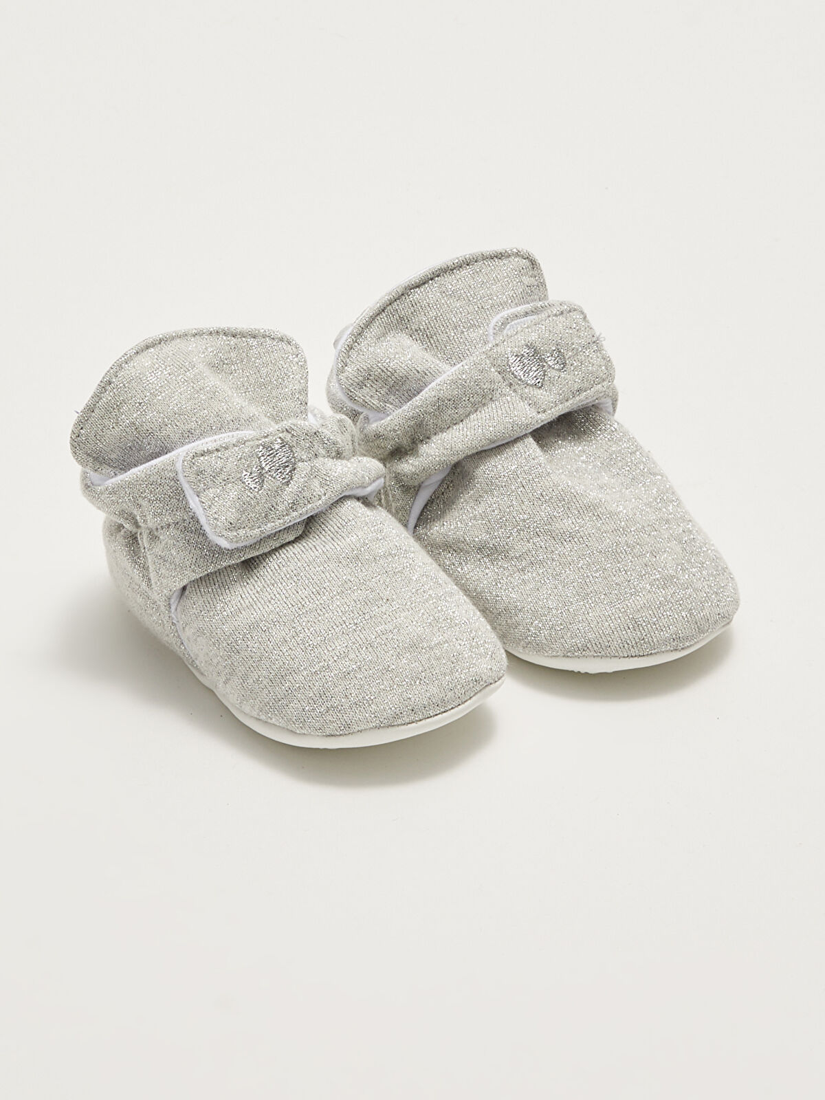 Nakış Detaylı Cırt Cırtlı Pamuk Astarlı Yürüme Öncesi Kız Bebek Ayakkabısı