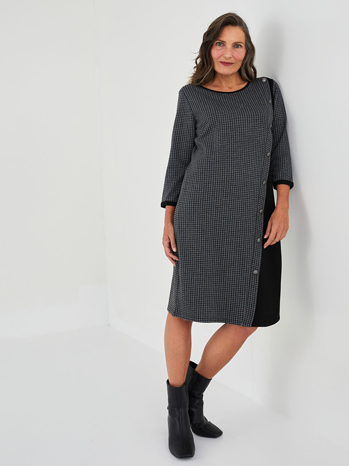 LCW GRACE Bisiklet Yaka Ekose Uzun Kollu A Kesim Ponte Kadın Elbise LCW GRACE Bisiklet Yaka Ekose Uzun Kollu A Kesim Ponte Kadın Elbise