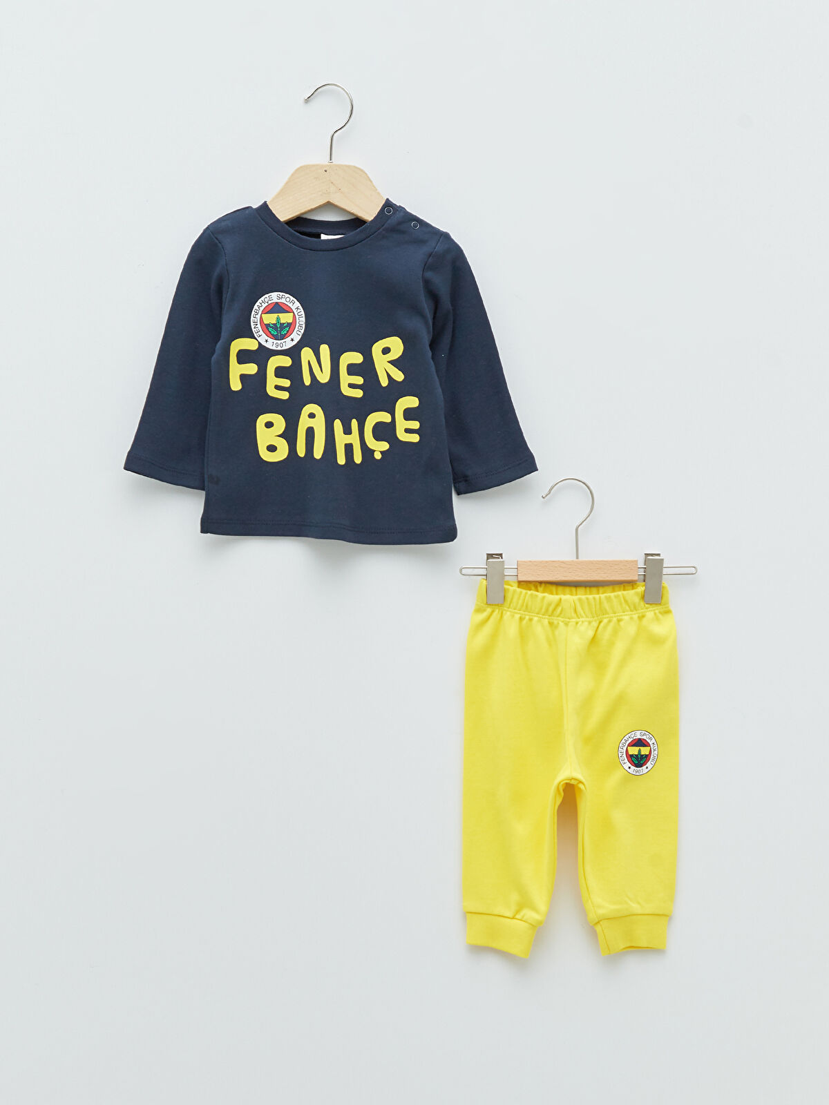 Bisiklet Yaka Uzun Kollu Fenerbahçe Baskılı Pamuklu Erkek Bebek Taraftar Pijama Takımı