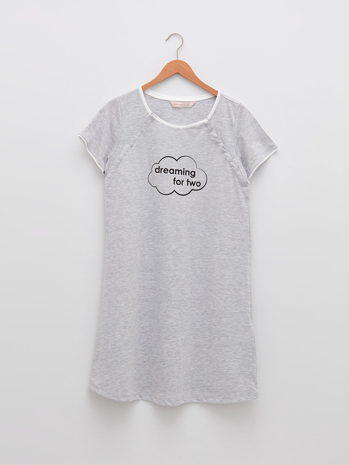 LCW DREAM Bisiklet Yaka Yazı Baskılı Kısa Kollu Hamile Gecelik