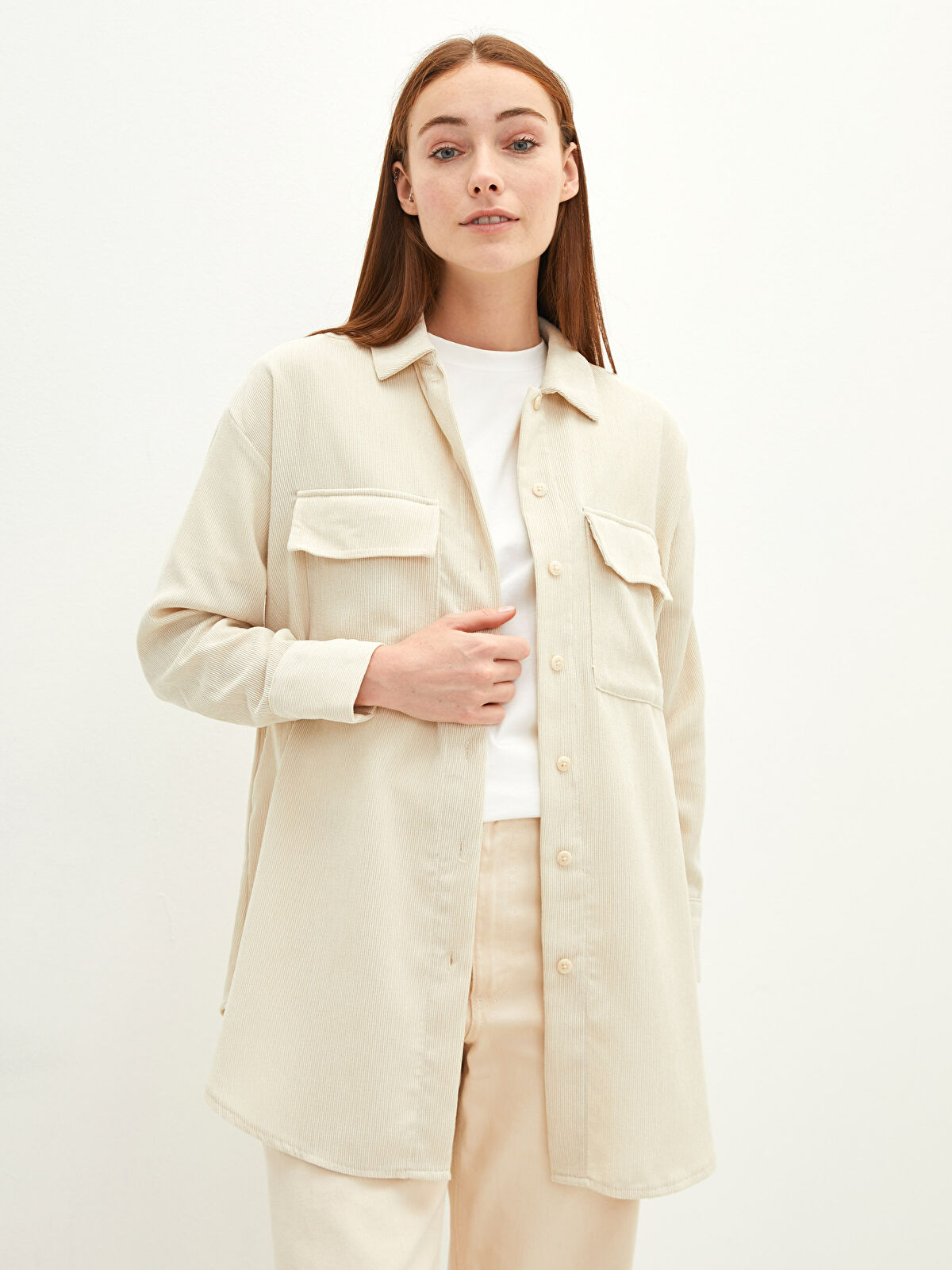 MODEST Gömlek Yaka Düz Cep Detaylı Uzun Kollu Oversize Kadife Kadın Tunik