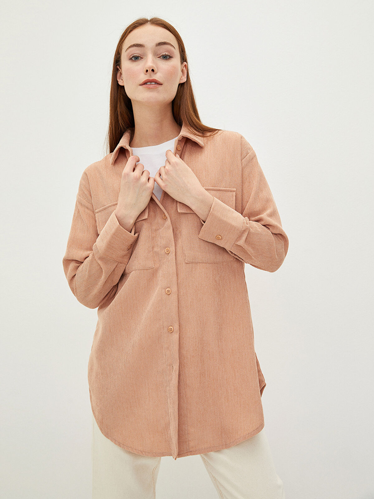 MODEST Gömlek Yaka Düz Cep Detaylı Uzun Kollu Oversize Kadife Kadın Tunik