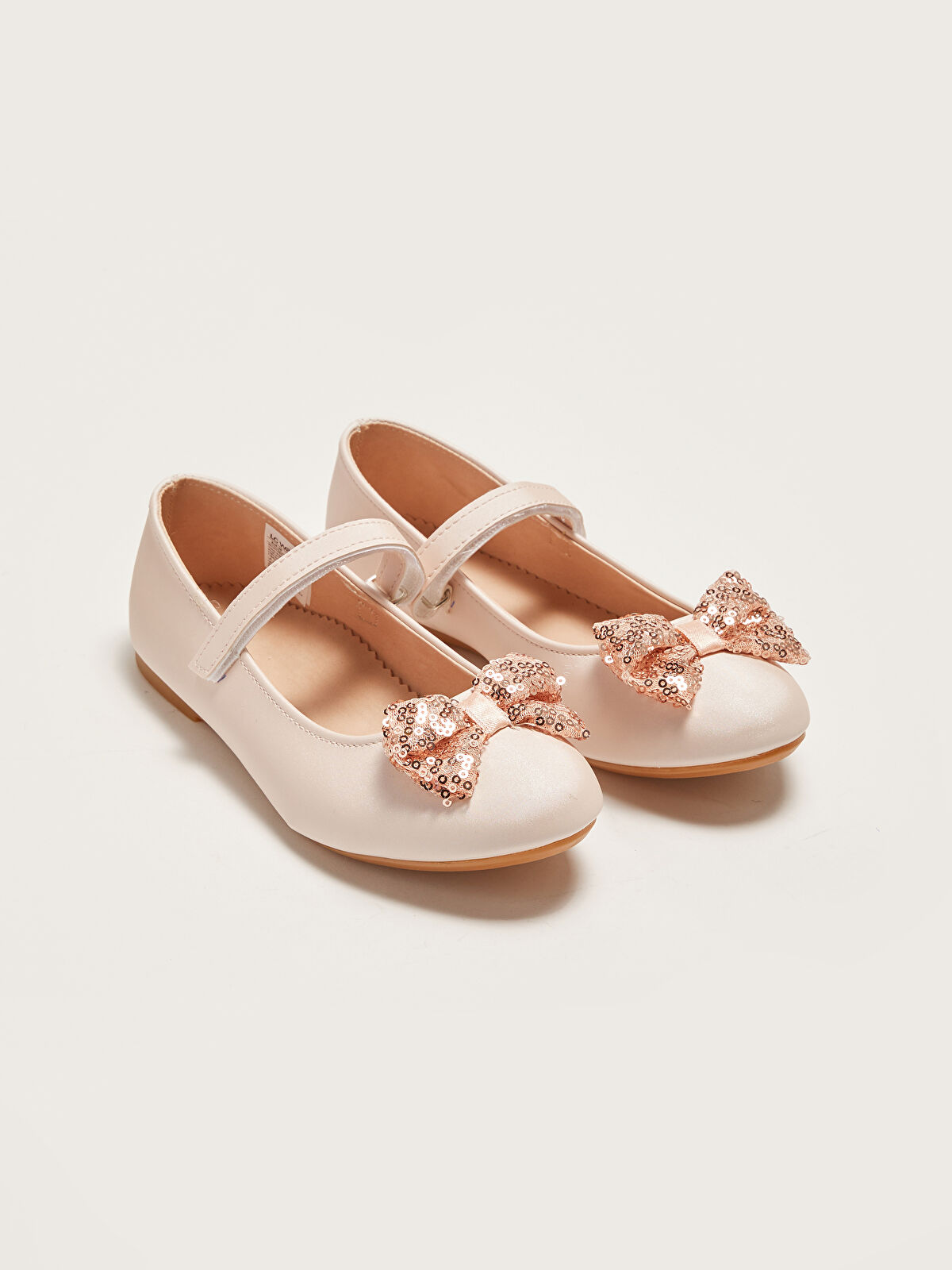 Fiyonk Detaylı Cırt Cırtlı Kız Bebek Babet