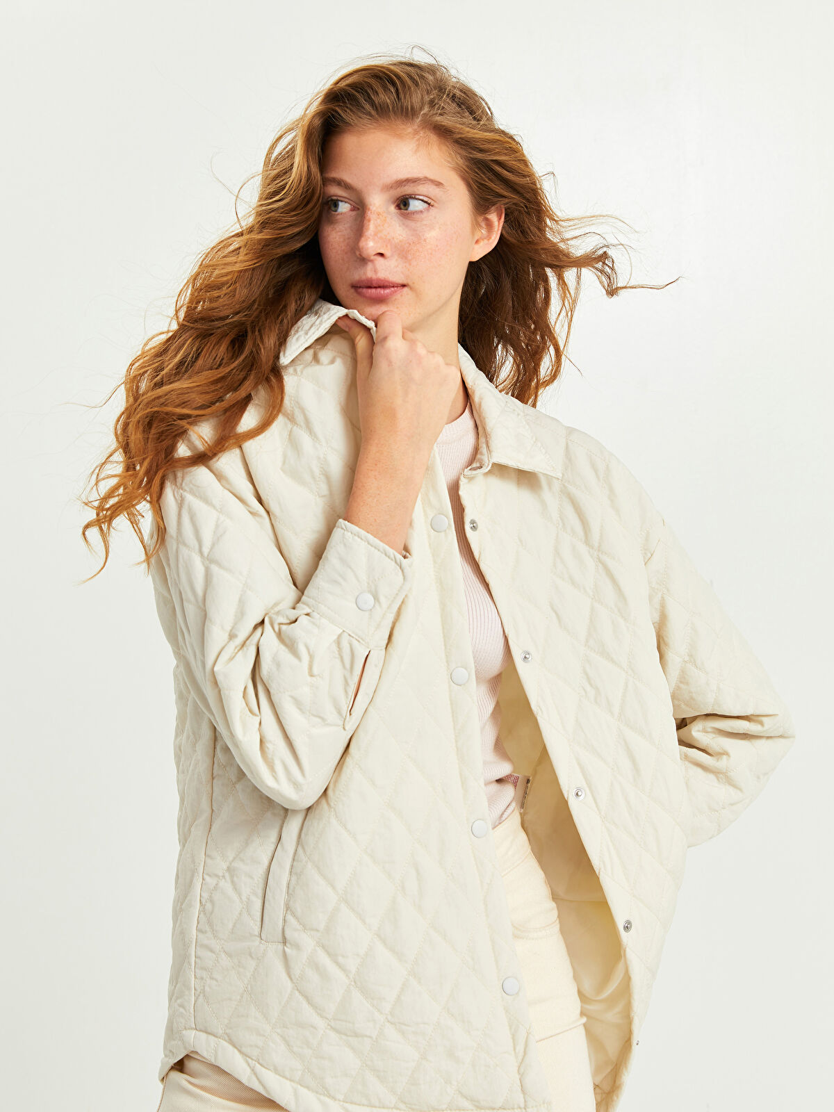 XSIDE Gömlek Yaka Kapitone Desenli Uzun Kollu Kadın Mont