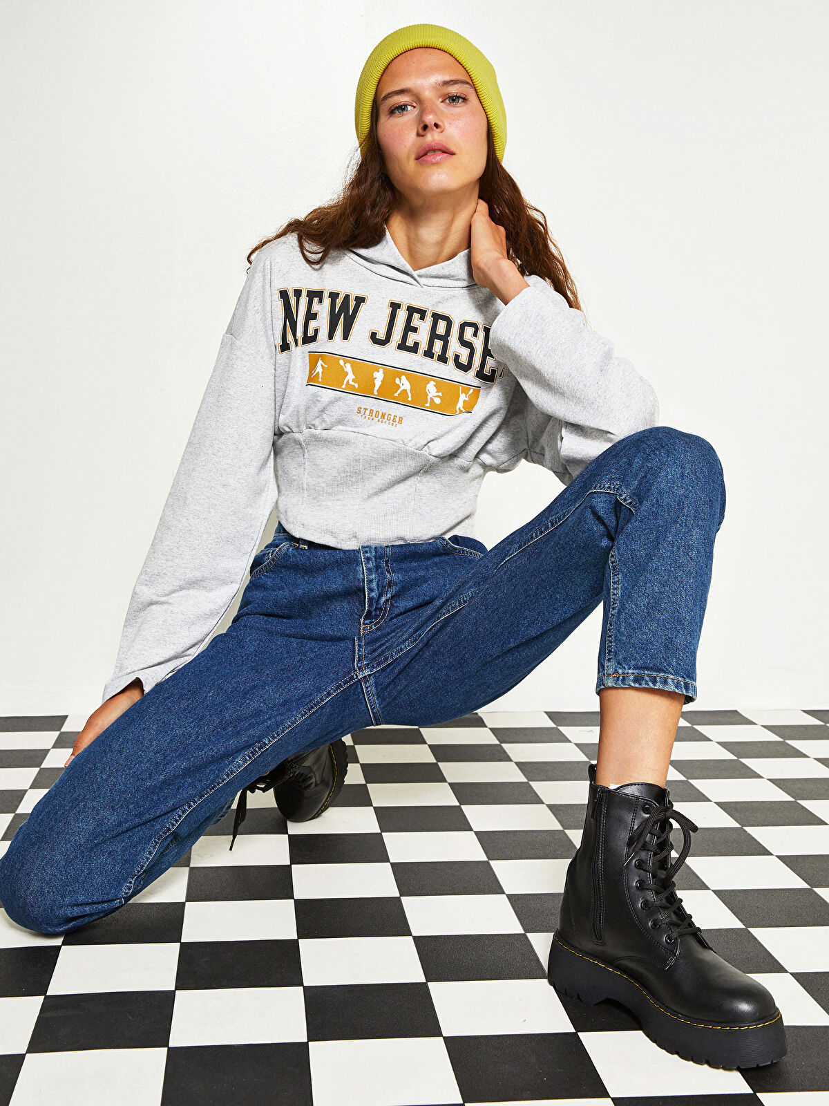 LCW LIMITED Kapüşonlu Baskılı Uzun Kollu Korsaj Detaylı Kadın Sweatshirt LCW LIMITED Kapüşonlu Baskılı Uzun Kollu Korsaj Detaylı Kadın Sweatshirt