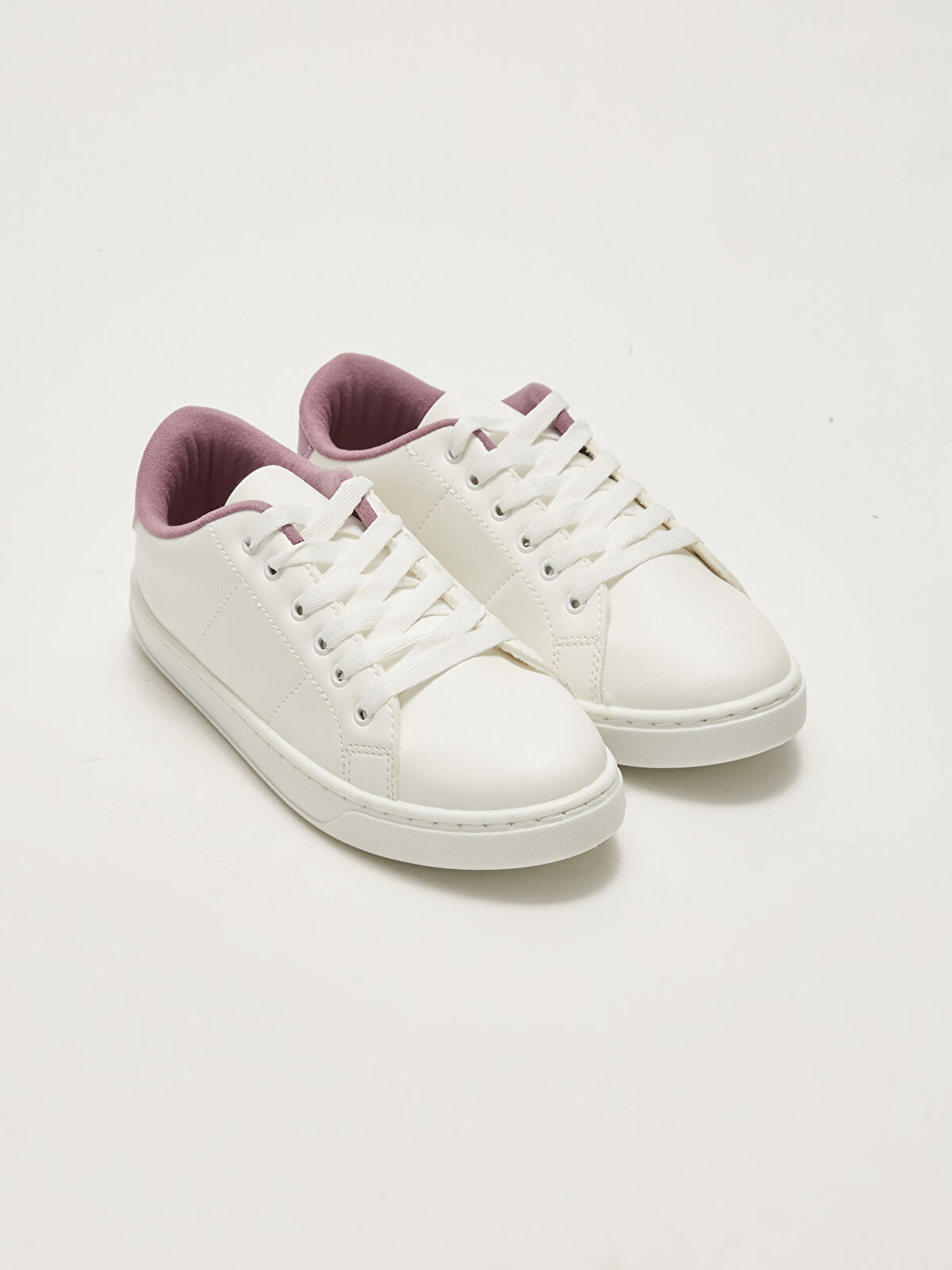 Deri Görünümlü Bağcıklı Kadın Spor Ayakkabı