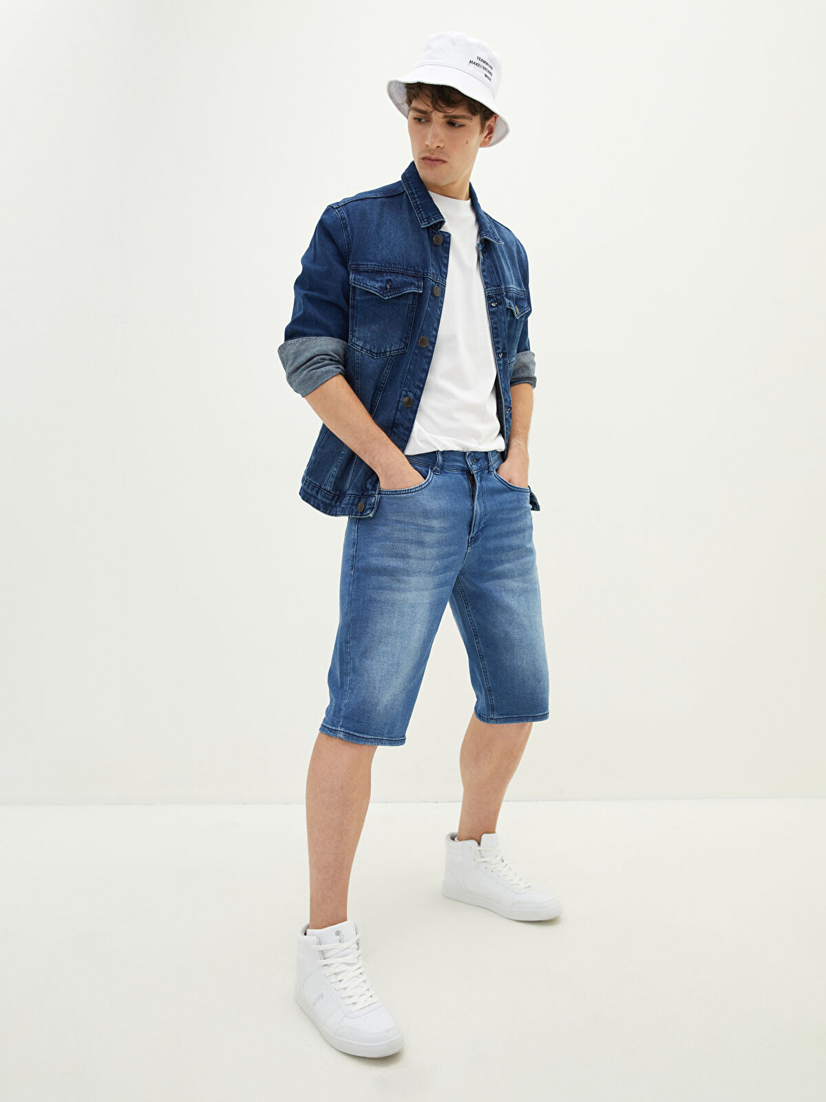 Standart Kalıp Bermuda Erkek Jean Şort