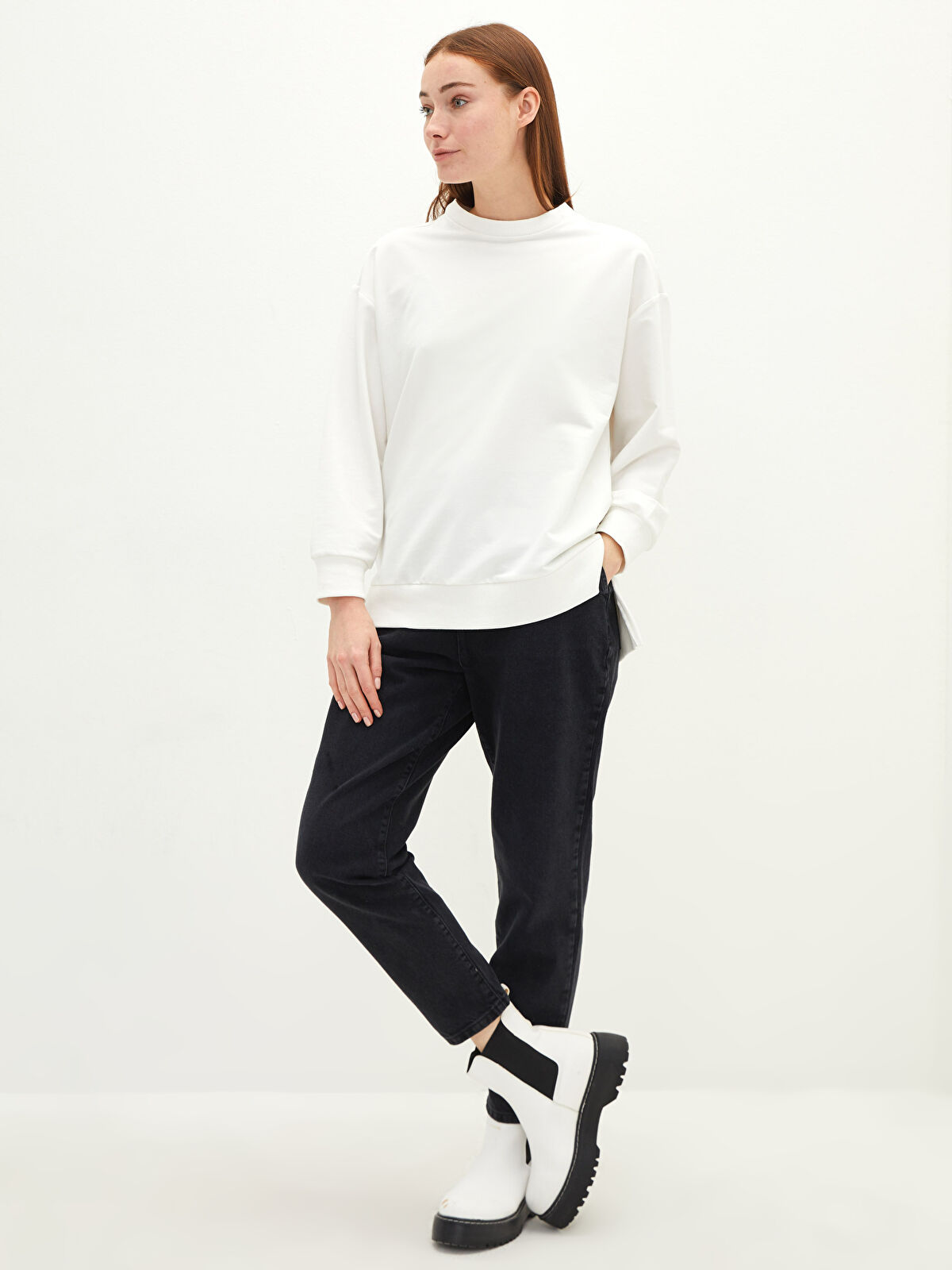 MODEST Yüksek Bel Standart Fit Cep Detaylı Rodeo Kadın Jean Pantolon