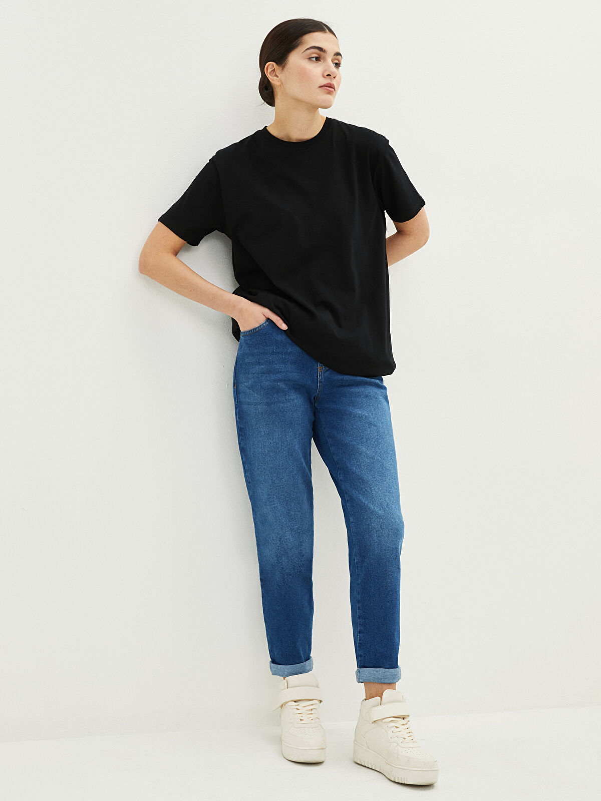 MODEST Standart Fit Cep Detaylı Kadın Rodeo Jean Pantolon