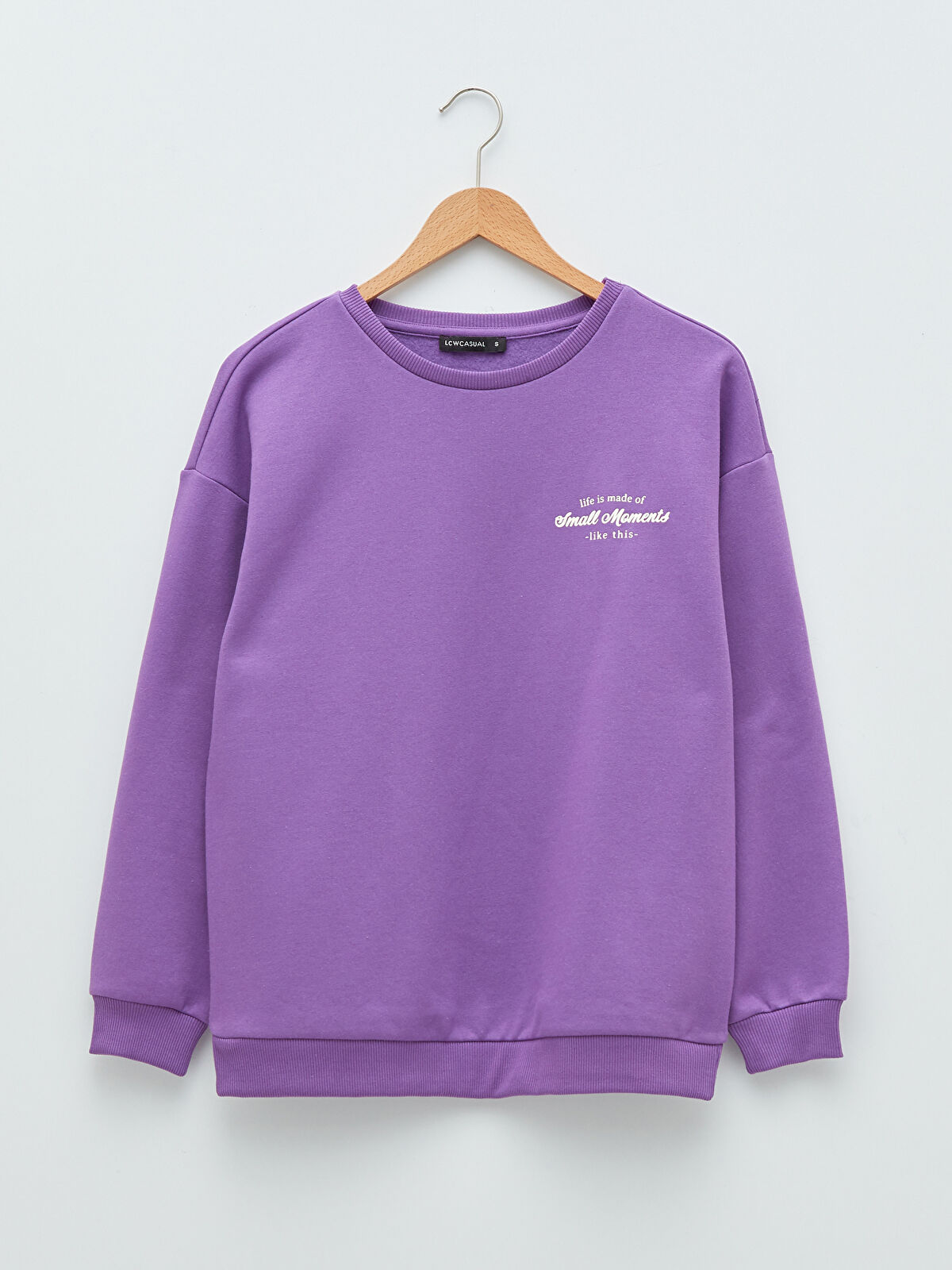 LCW CASUAL Bisiklet Yaka Slogan Baskılı Uzun Kollu Kadın Sweatshirt