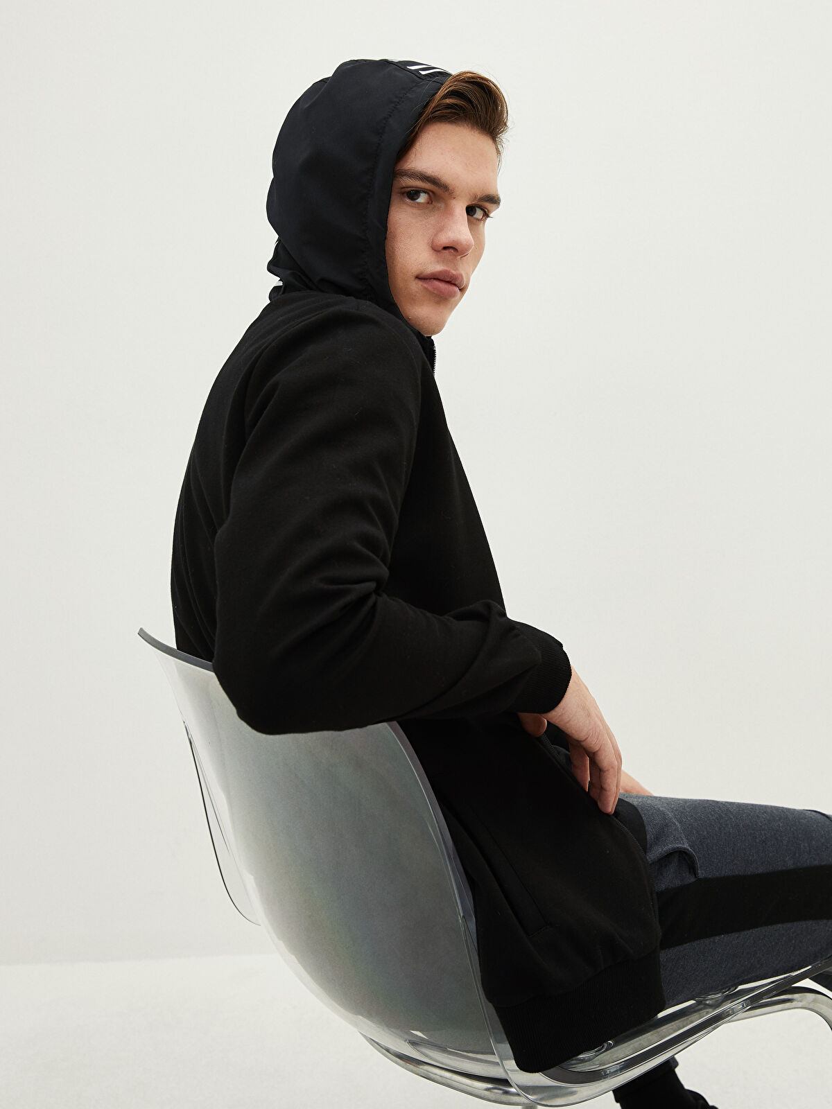 LCW CASUAL Kapüşonlu Uzun Kollu Erkek Spor Hırka