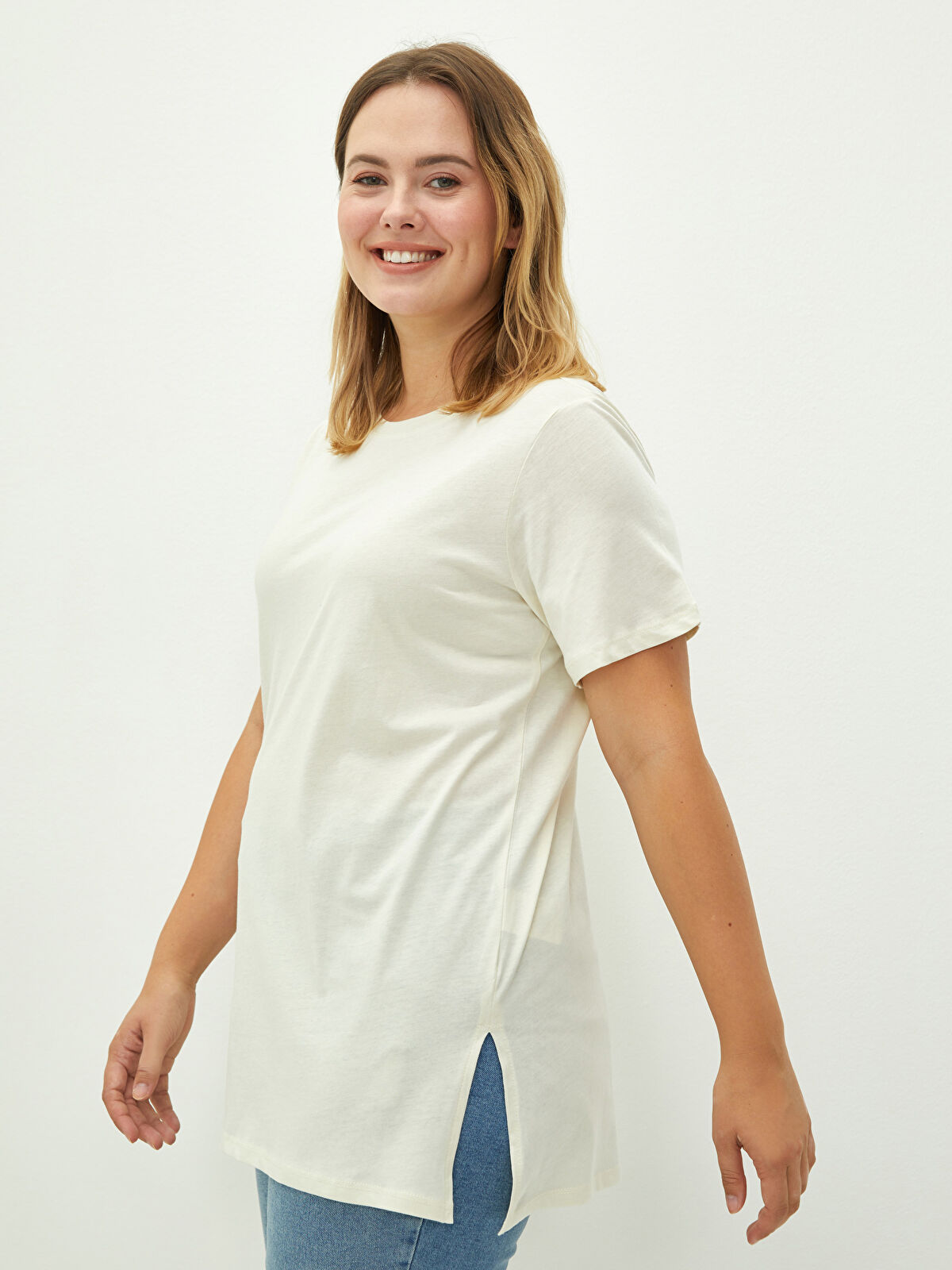 Büyük Beden Bisiklet Yaka Düz Kısa Kollu Pamuklu Kadın Tişört