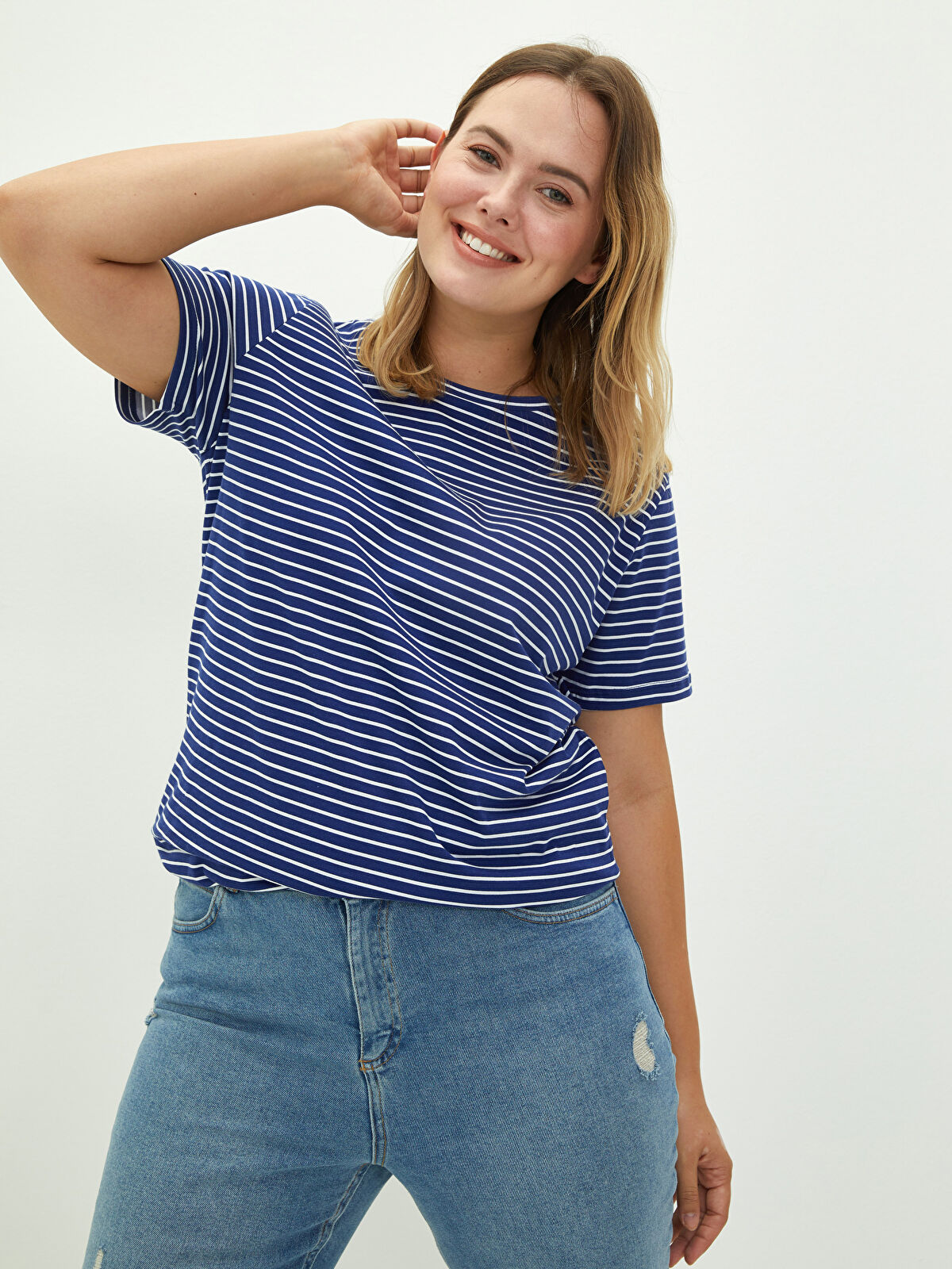 Büyük Beden Bisiklet Yaka Çizgili Kısa Kollu Pamuklu Kadın Tişört
