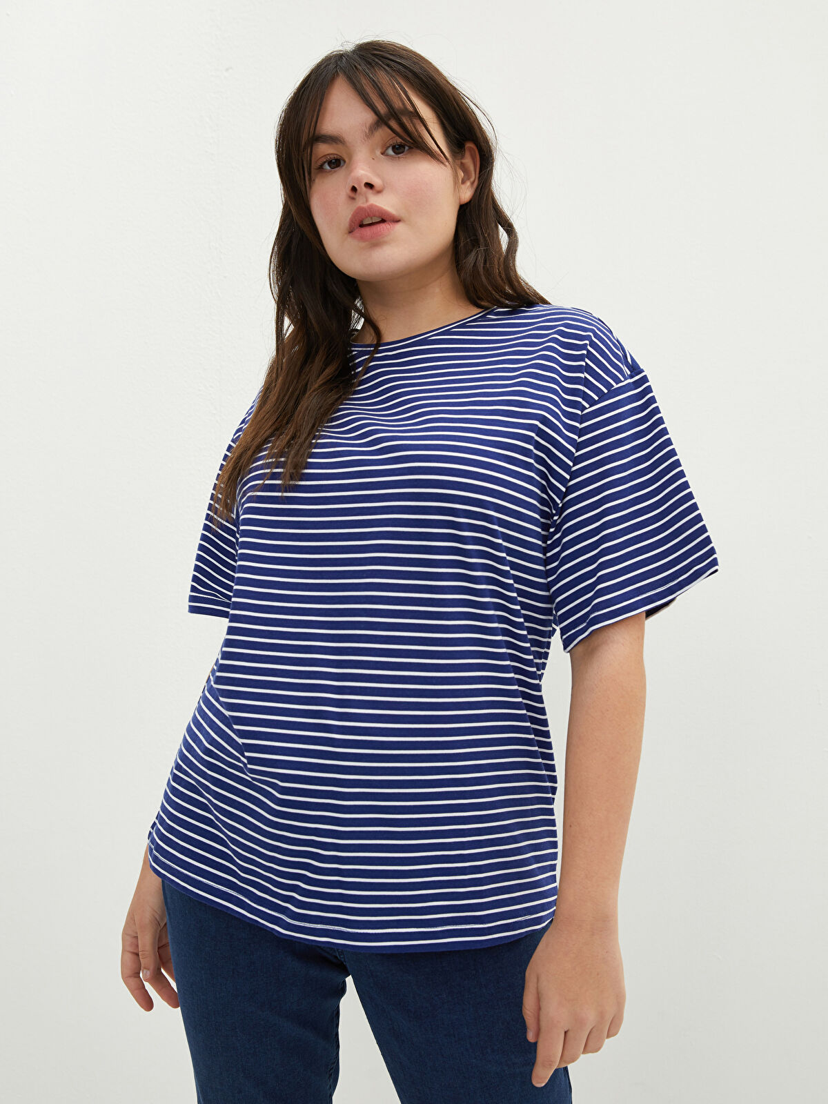 Büyük Beden Çizgili Kısa Kollu Pamuklu Kadın Tişört