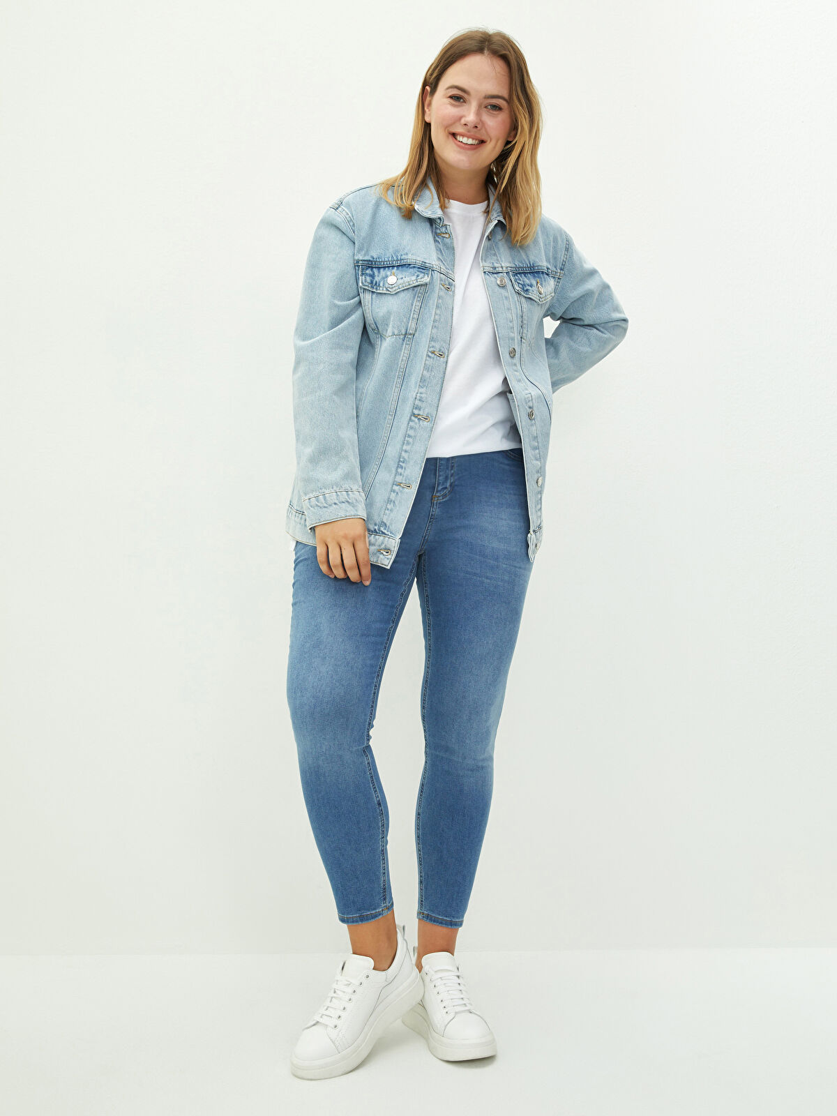 Büyük Beden Normal Bel Skinny Fit Cep Detaylı Kadın Rodeo Jean Pantolon Büyük Beden Normal Bel Skinny Fit Cep Detaylı Kadın Rodeo Jean Pantolon