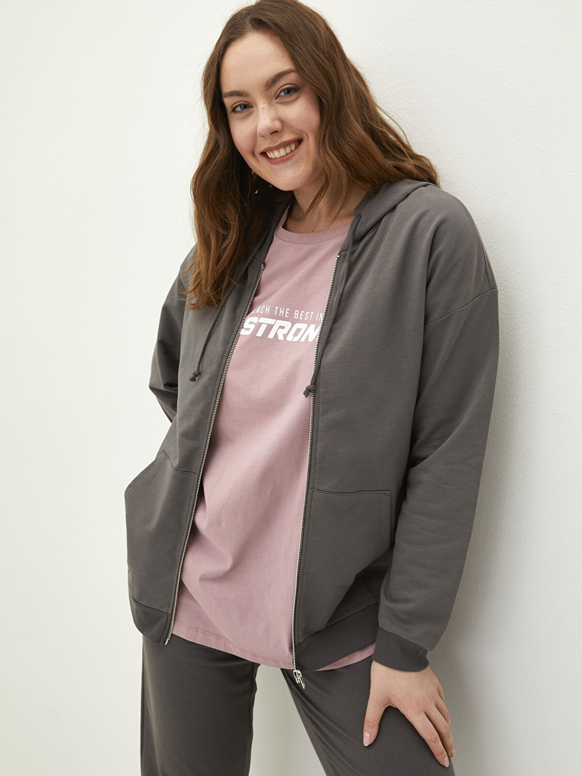 Büyük Beden Kapüşonlu Düz Cep Detaylı Uzun Kollu Kadın Hırka