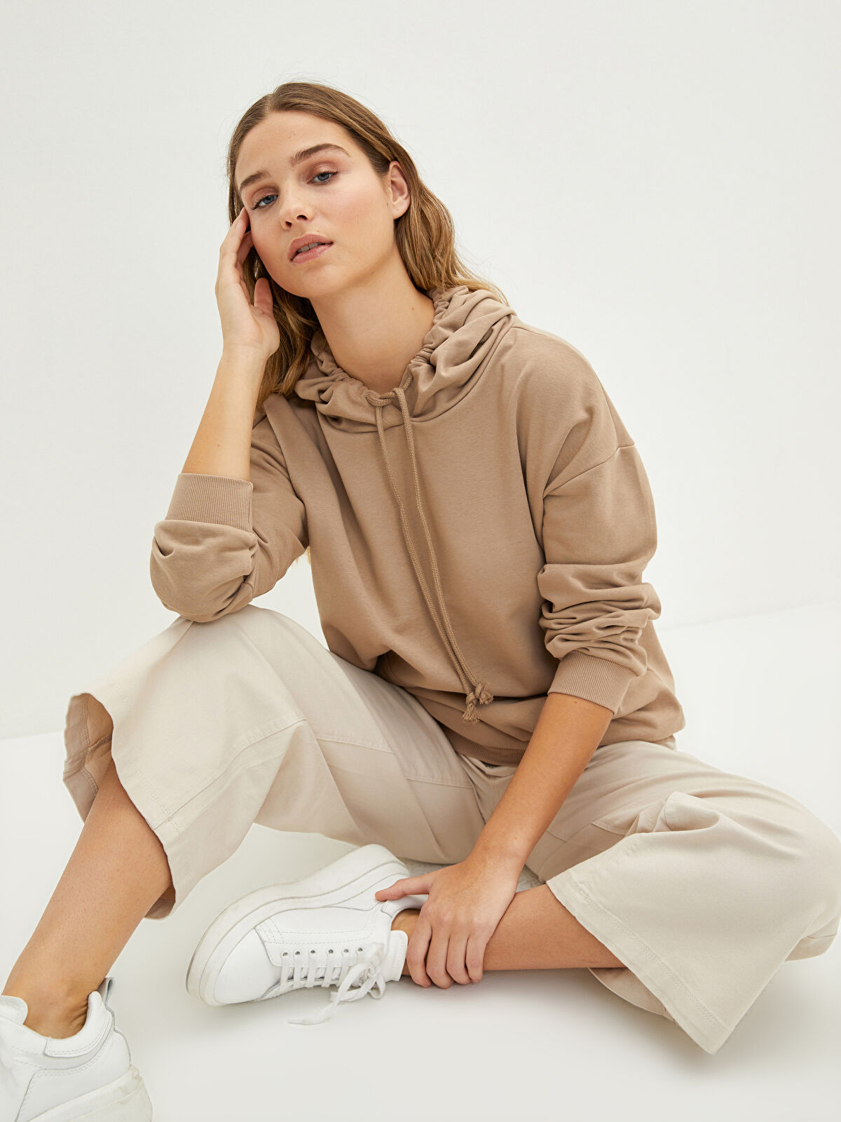 Büyük Beden Kapüşonlu Düz Uzun Kollu Kadın Sweatshirt